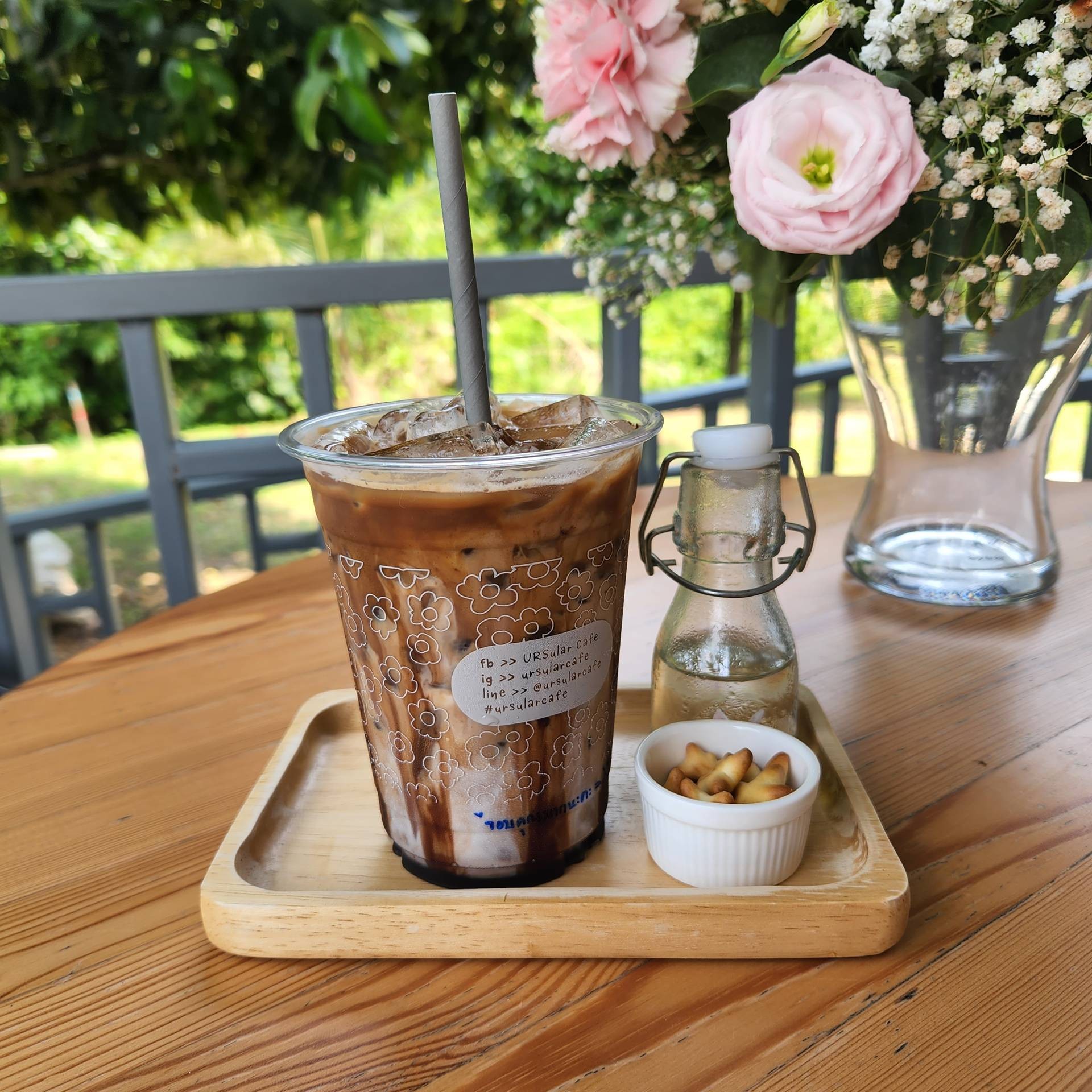 รีวิว URSular Cafe - คาเฟ่น่ารักริมสวน