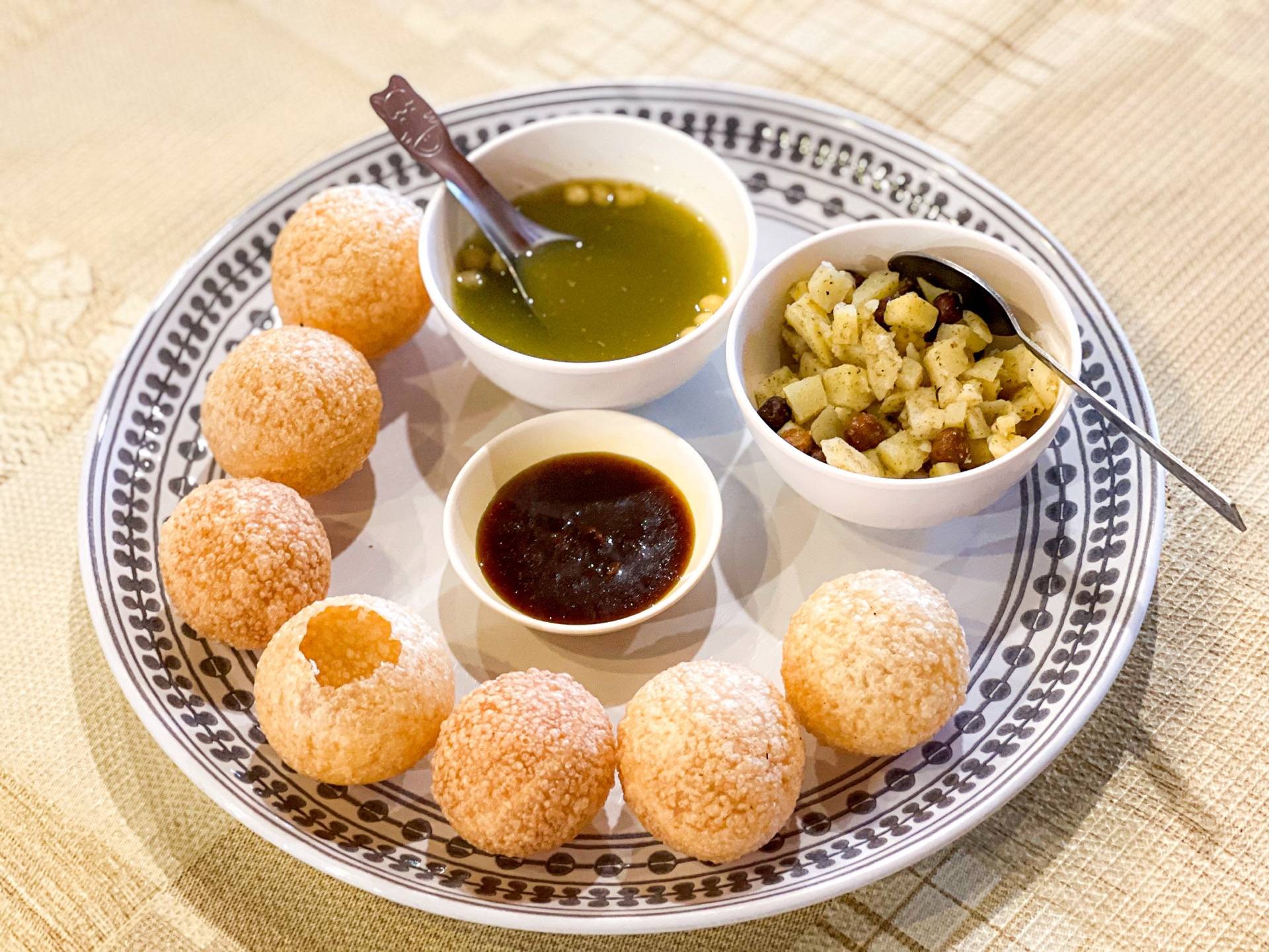 Pani puri • pani puri 80.- ไม่มีในเมนู แต่สามารถบอกทางร้านได้ค่ะ ร้านจะ ...