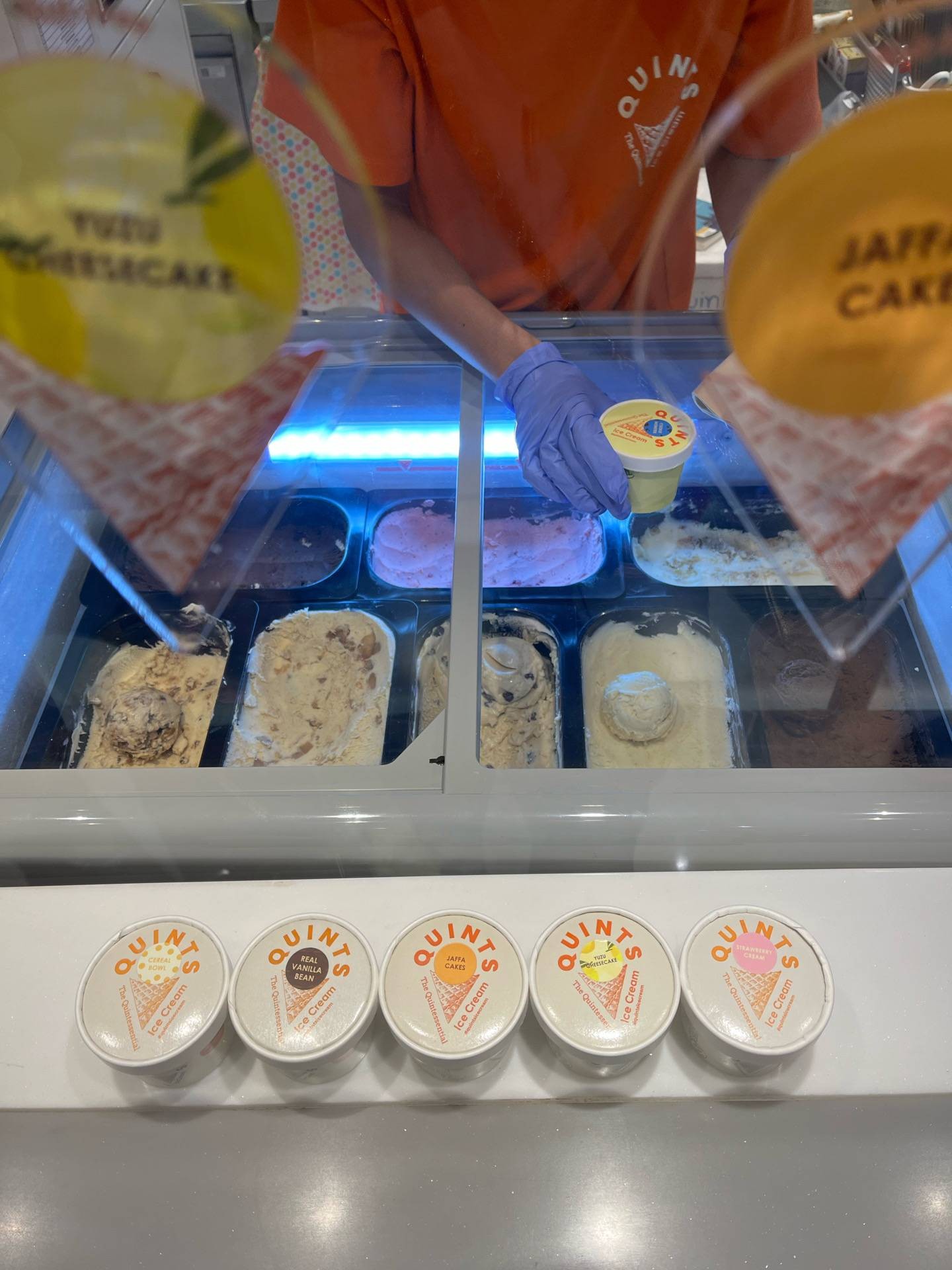 รีวิว Quints: The Quintessential Ice Cream (สาขา Robinson Ratchapreuck ...