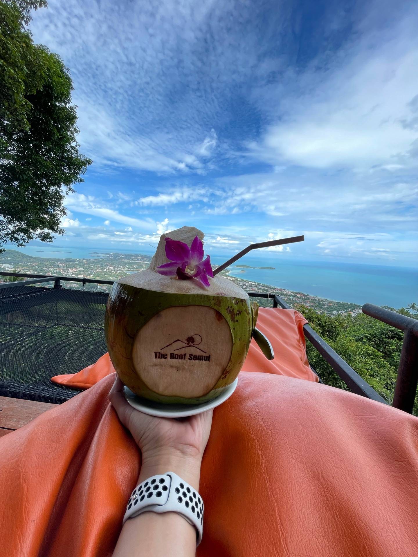 รูป THE ROOF SAMUI