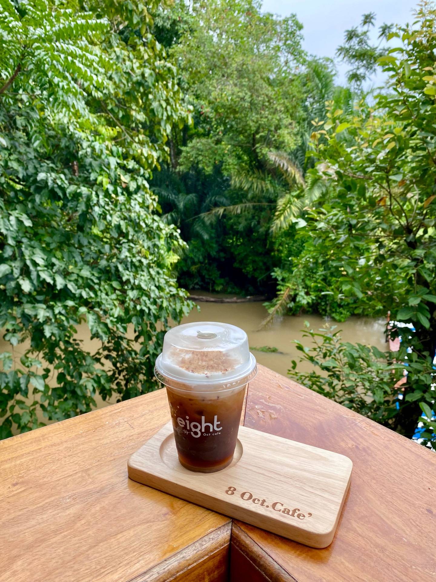 รีวิว 8 Oct. Cafe’ - Nakhon Si - คาเฟ่ติดคลองท่าดี บรรยากาศดี - Wongnai