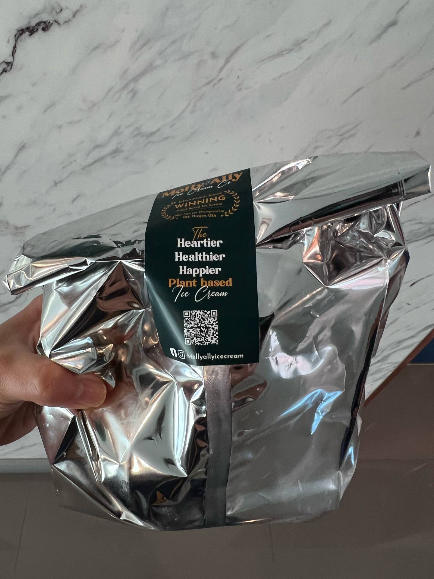 รีวิว Molly Ally Mart ปากเกร็ด - Plant-based Ice-Cream