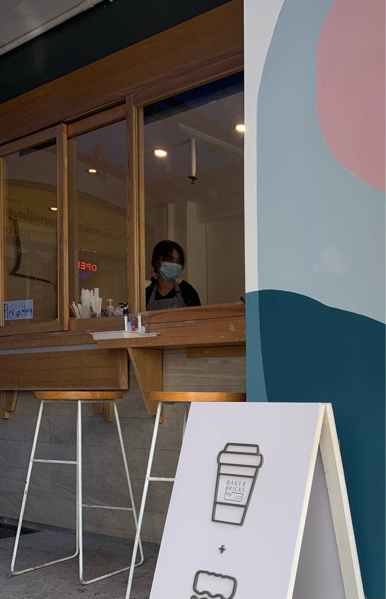 รีวิว Baker Bricks Baker Bricks Phrom Phong - Scone สุดอร่อย