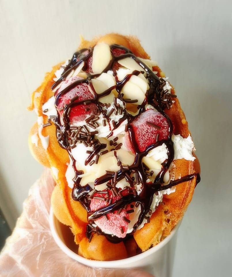 รีวิว Waffle Hongkong สาขาพระพุทธบาท - - Wongnai