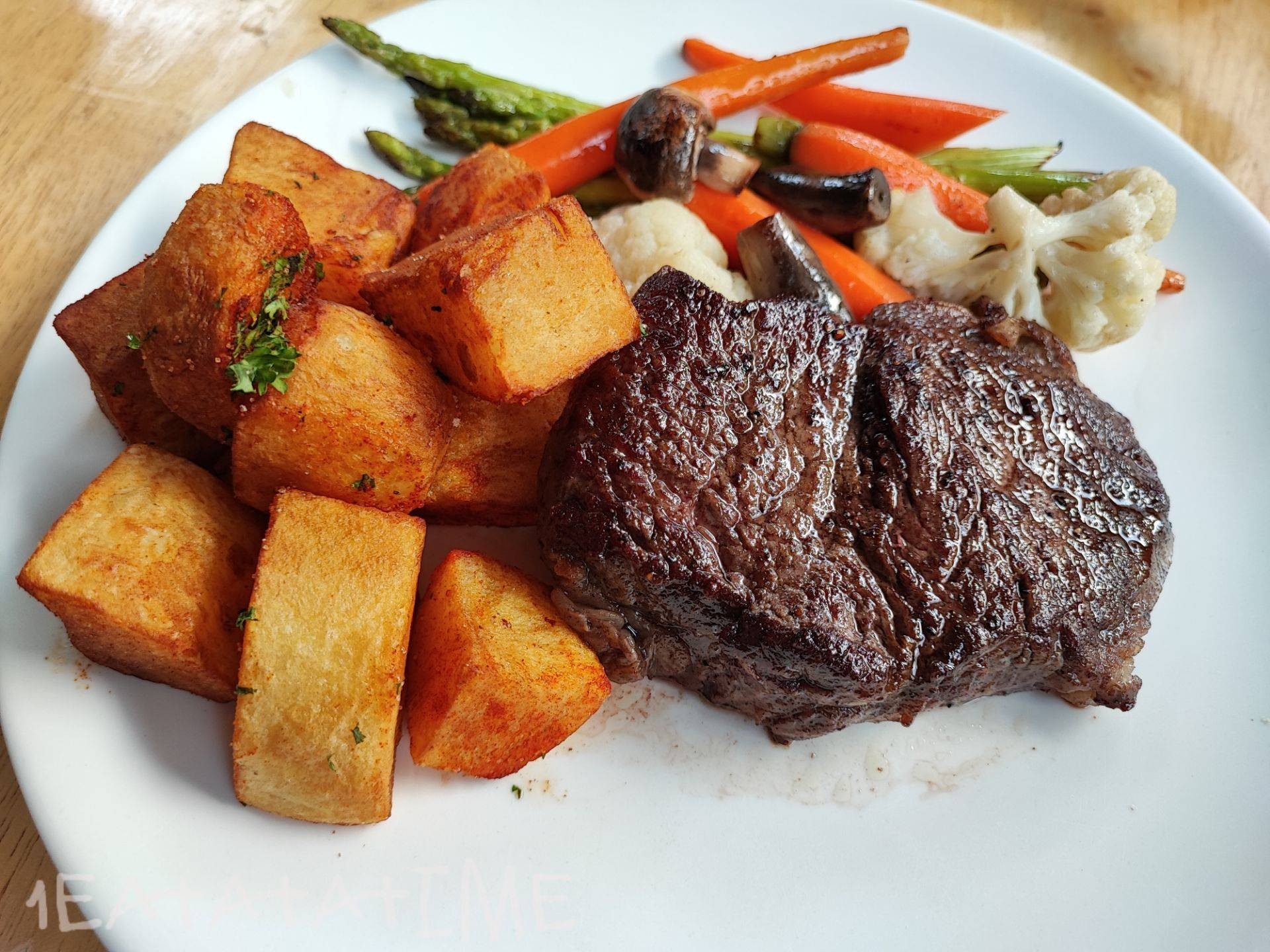 Australian Ribeye steak ร้าน El Mercado ซอยไผ่สิงห์โต - Wongnai