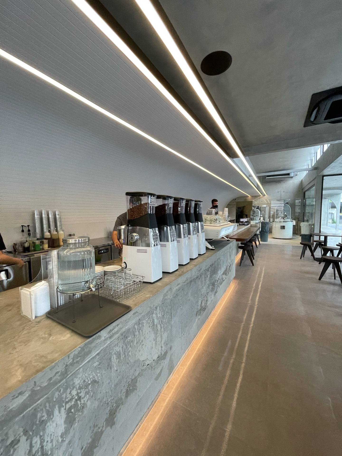 รูป one to two coffee สาขา Roastery (นาคนิวาส16)