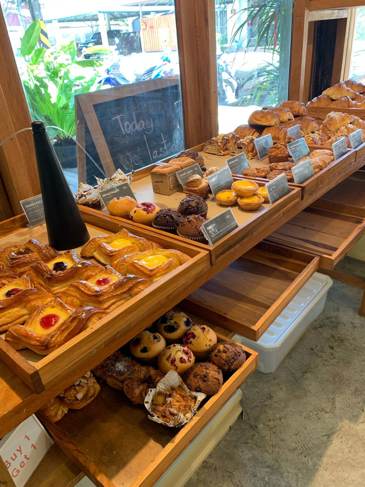 รูป คาเฟ่เคโอบี Homegrown X Café K.O.B - Wongnai