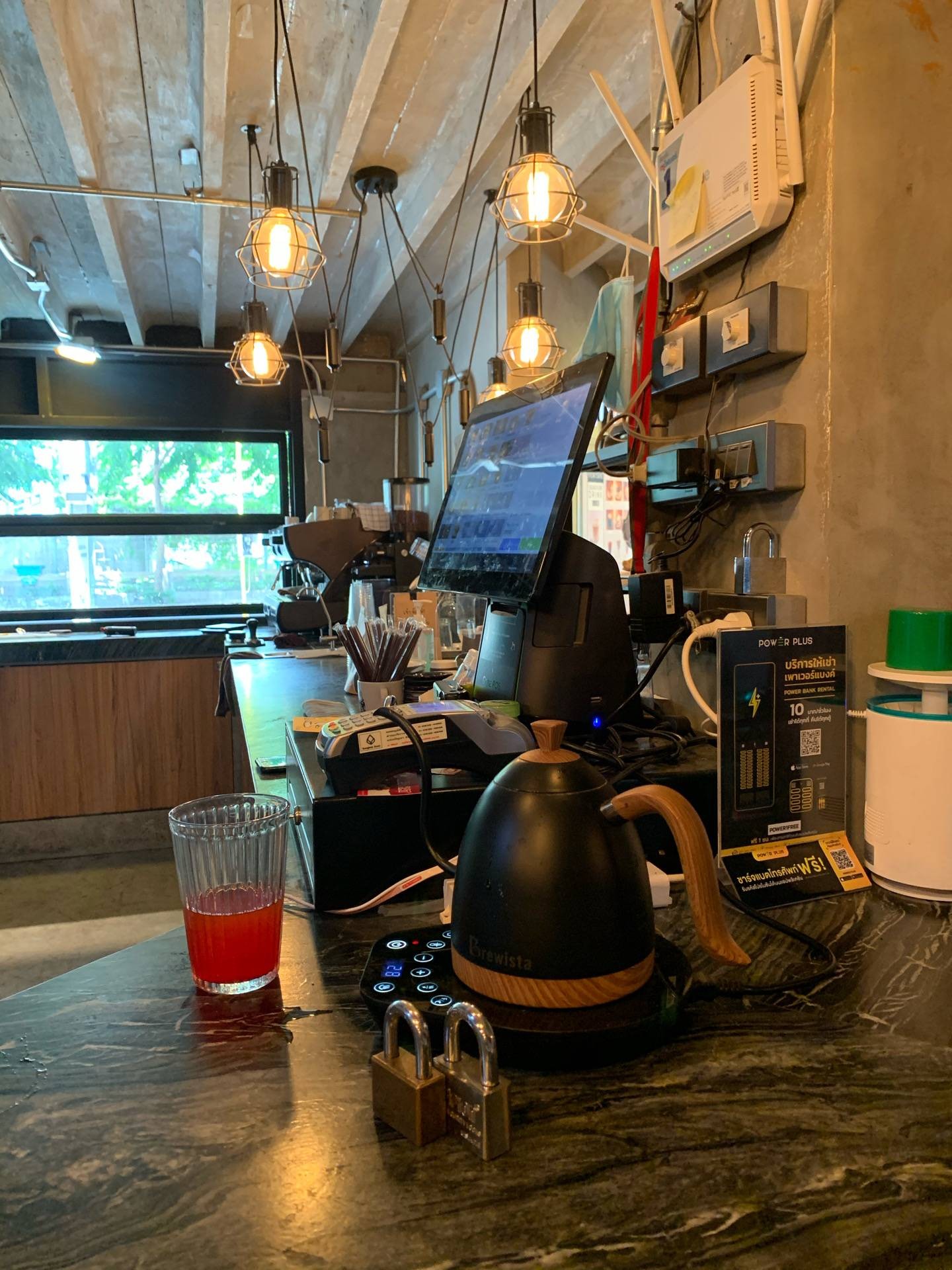 รีวิว Analox Film Cafe - ทั้งฟิร์ม ทั้งกาแฟ ในร้านเดียวกัน - Wongnai