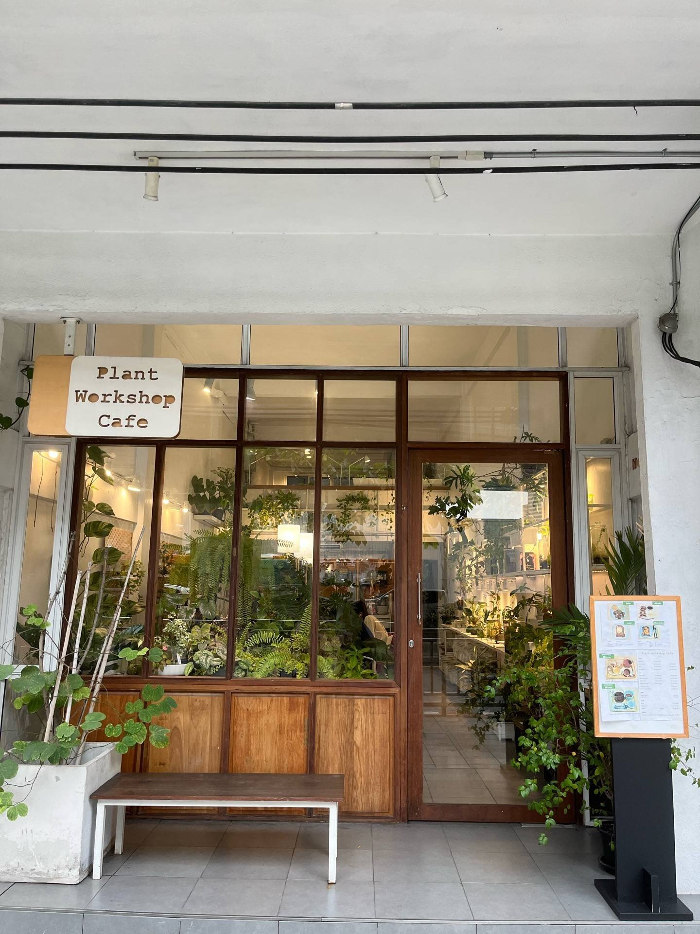 รีวิว Plant Workshop Cafe - 🍃Plant Workshop Cafe🌳 คาเฟ่ที่เต็มไปด้วยต้นไม้ 📌ราชเทวี (เดินจาก bts ...