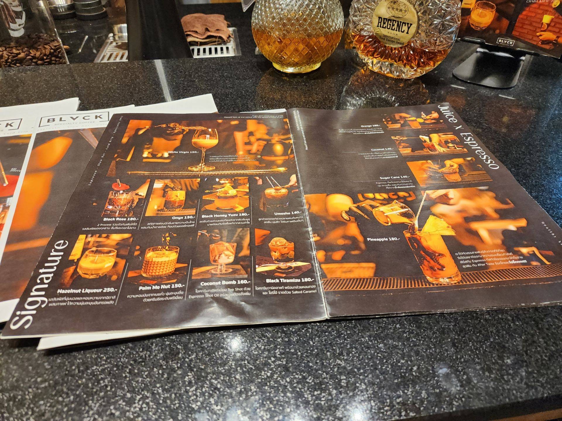 รีวิว BLACK (Black Specialty Coffee & Slow bar) โครงการ เดอะ ฮับ พหลฯ ...