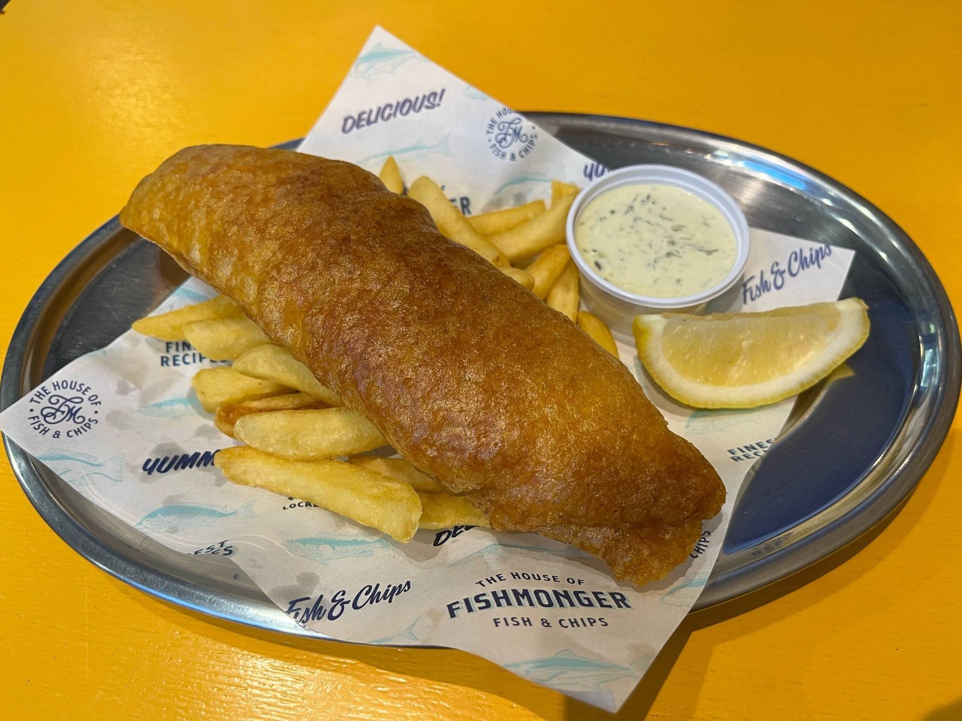 รีวิว Fishmonger - The House of Fish & Chips ถนนเพชรบุรี - 🐟 Fish & Chips ร้าน “Fishmonger” แถว ...