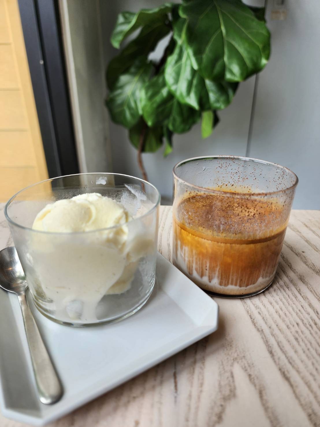 รีวิว Kurasu Bangkok Cafe แบมบินี่วิลล่่า - สัมผัสรสชาติกาแฟสไตล์ ...