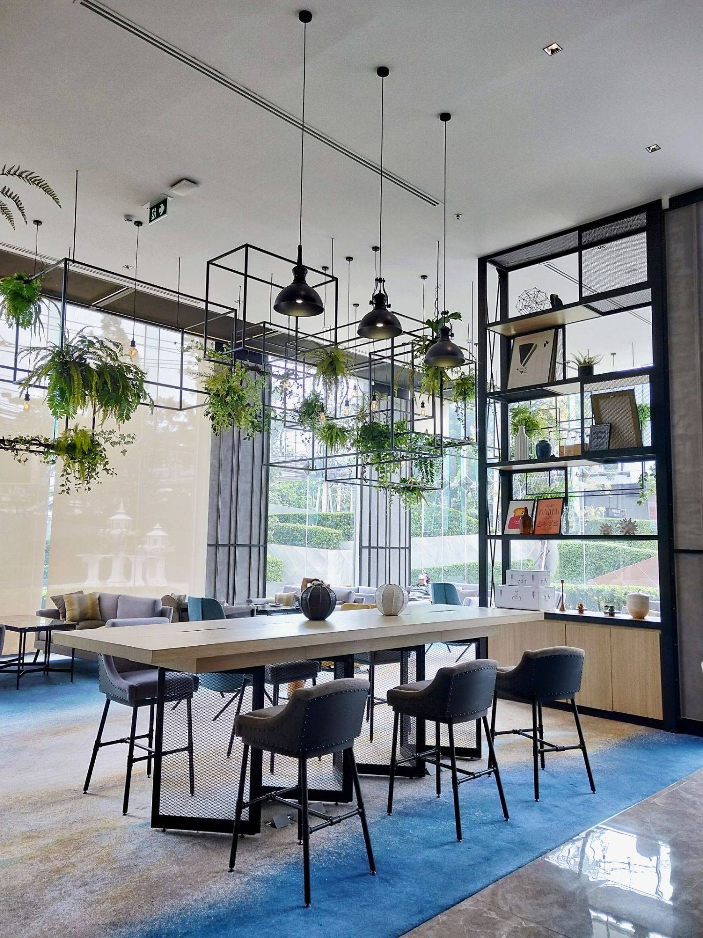 รูป The Hub Bar & Deli by Holiday Inn Siracha