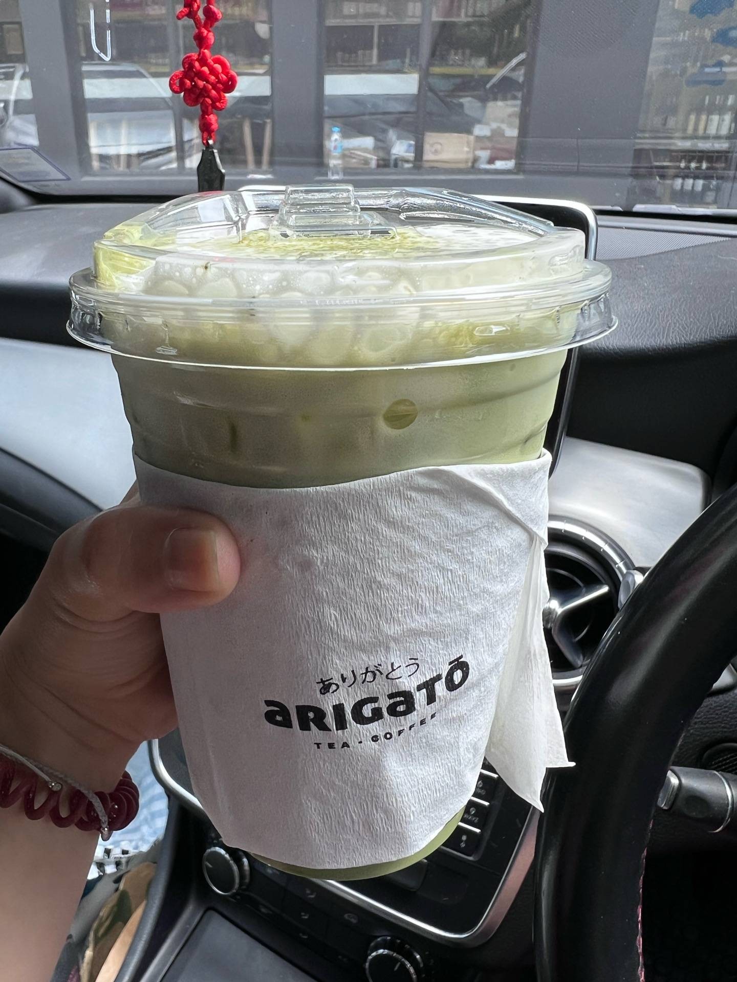 Matcha Latte ร้าน Coffee Arigato Tops daily นางลิ้นจี่