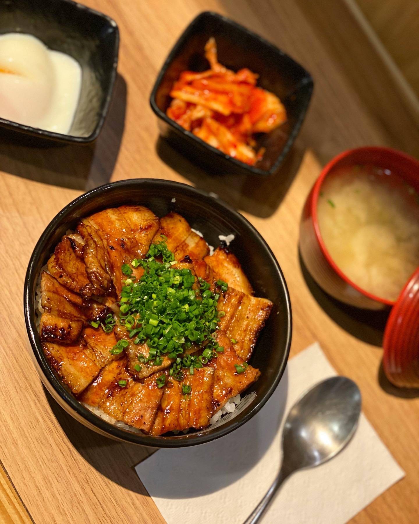 รูป Ohachi Butadon (สาขาอารีย์) อารีย์ - Wongnai