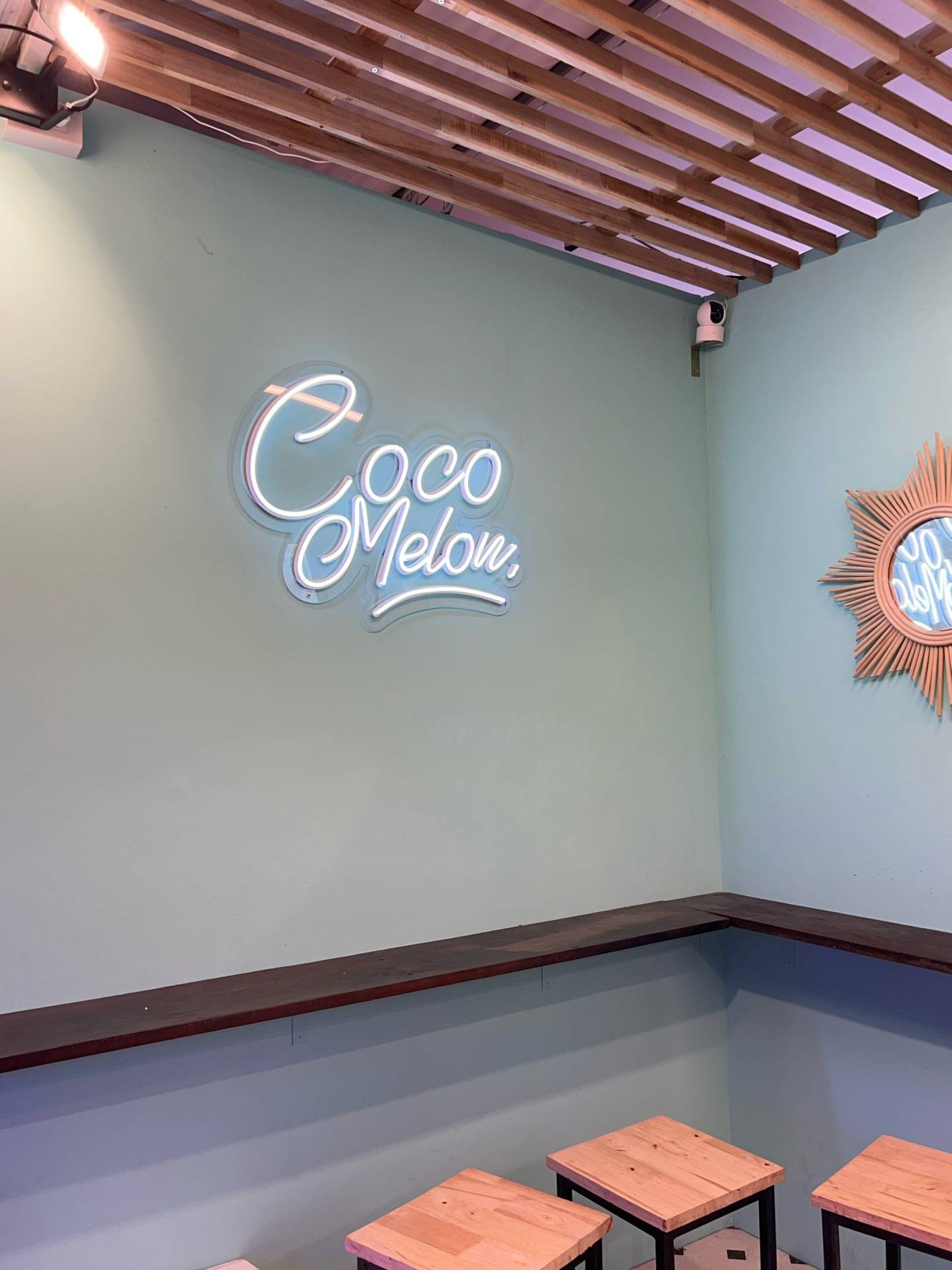 รีวิว Coco Melow ดิ วัน รัชดา - Coco Melow : ร้านน้ำปั่น ราคาย่อมเยา 🥥🍉🍈