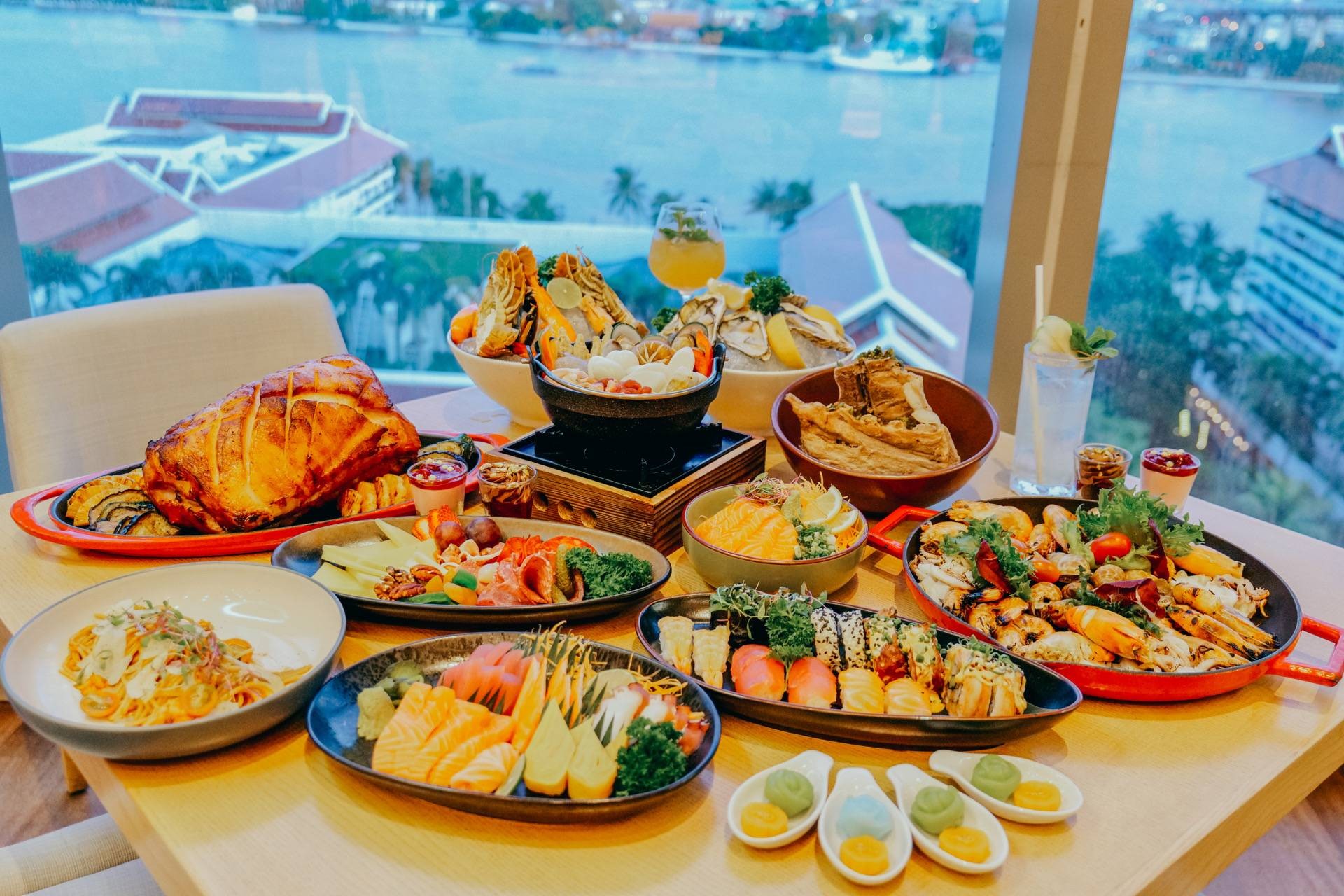 รีวิว Skyline Restaurant Avani+ Riverside Bangkok Hotel - บุฟเฟ่ต์ซี ...