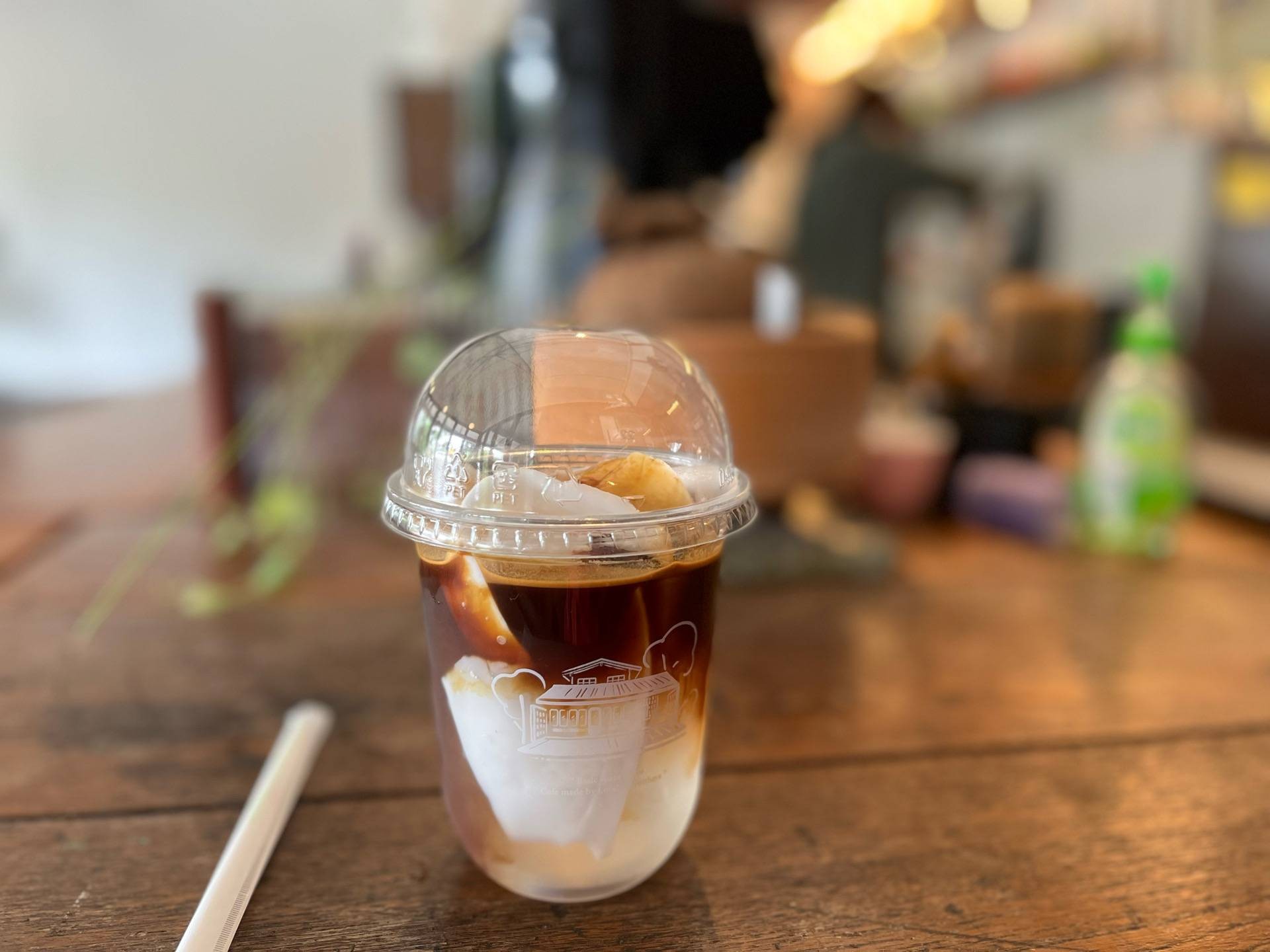 กาแฟมะพร้าว ร้าน Basic Space Coffee