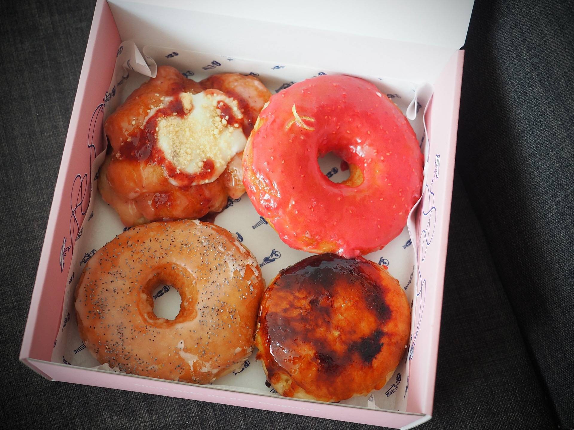 รูป UFO Doughnuts สีลม/สาทร