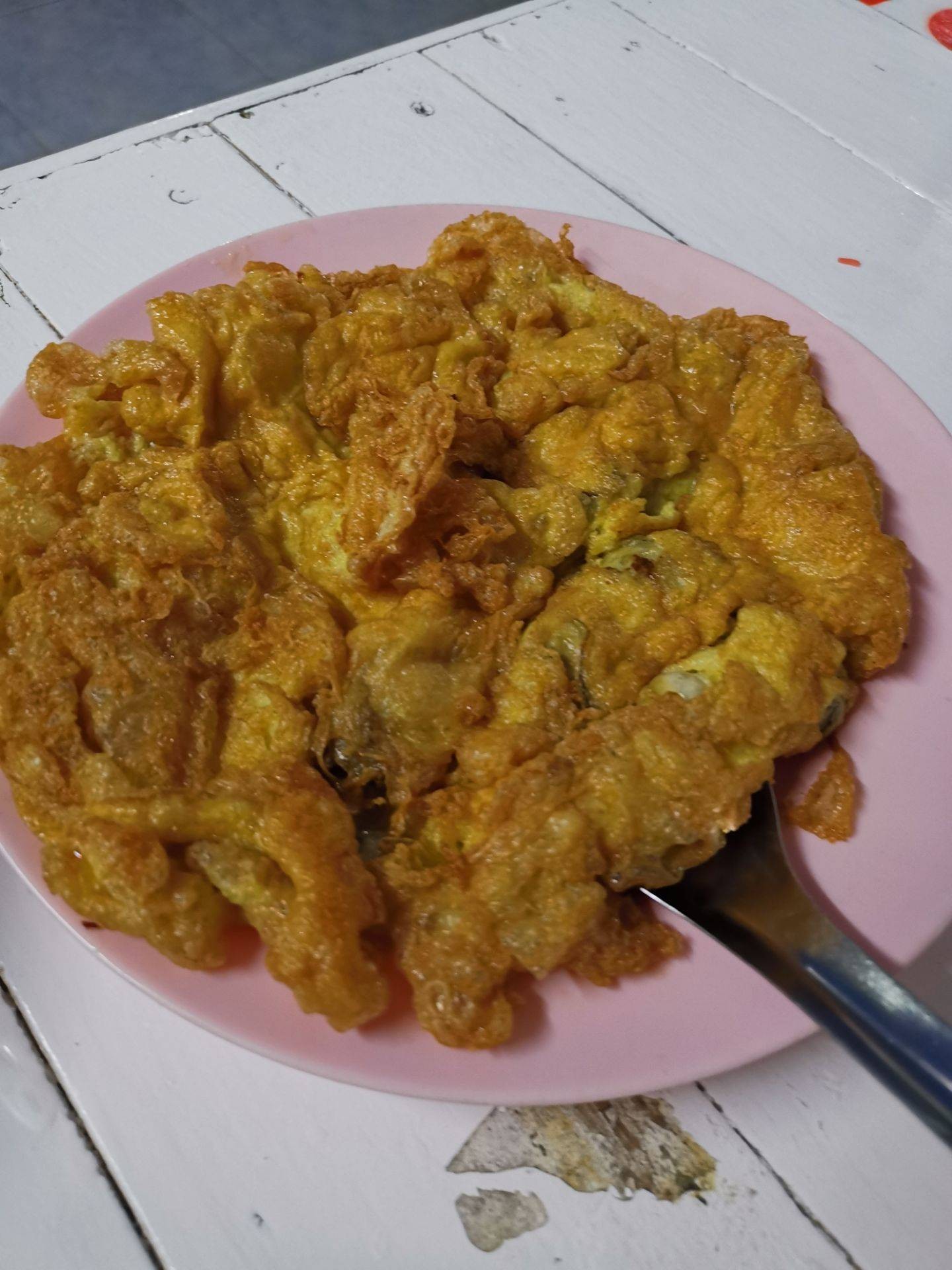 ไข่เจียวหอยนางรม ร้าน ครัวเคียงคลื่น