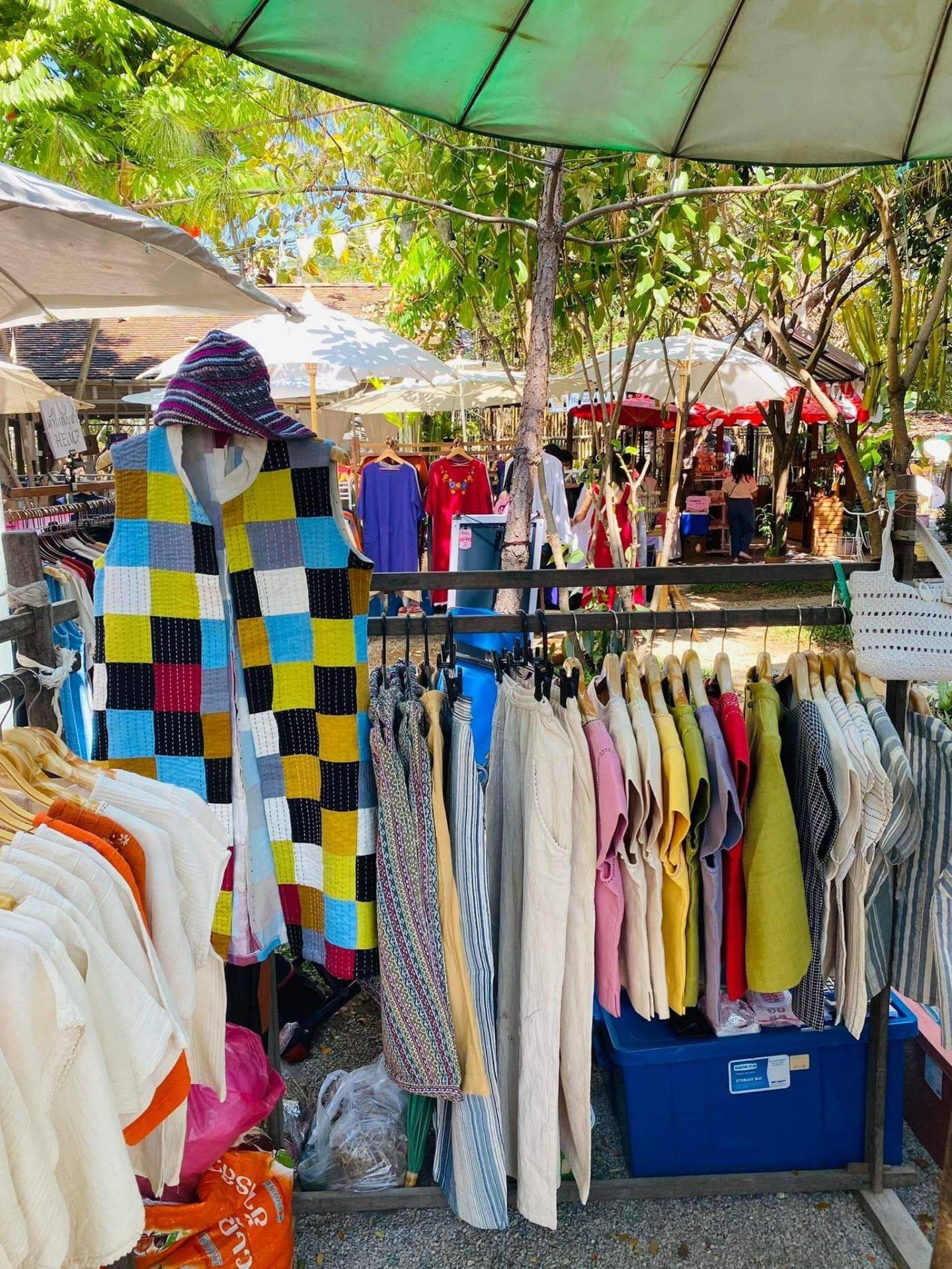 รีวิว ฉำฉา(Chamcha) market - ตลาดนัดที่คนรักการแต่งตัวหลงใหล - Wongnai