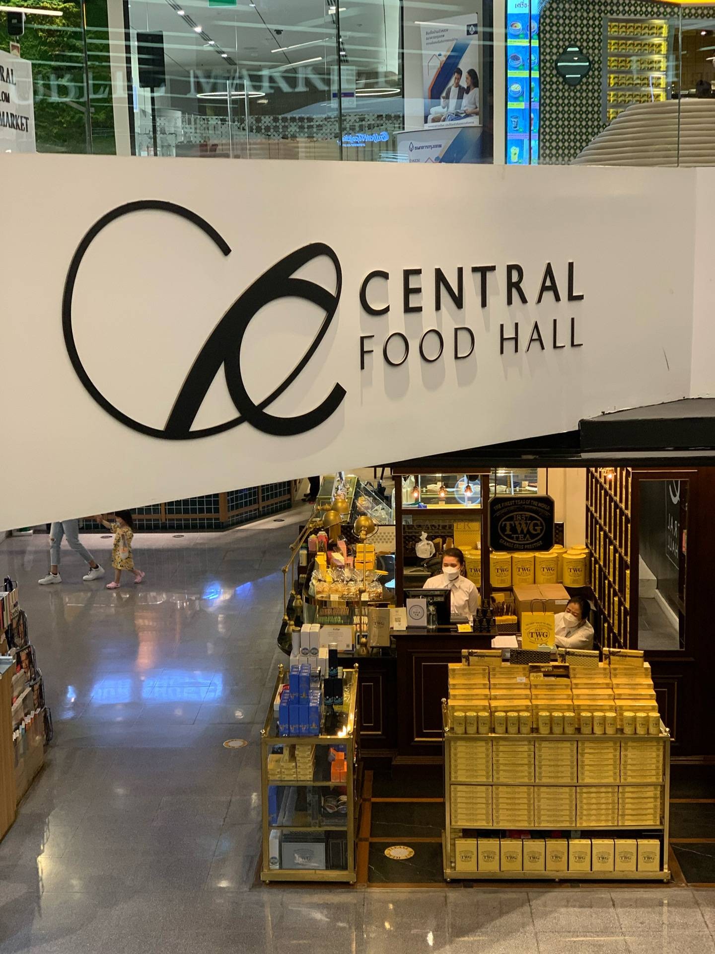 รีวิว Tops Eatery Chidlom - ของกินเพียบ ทั้งนั่งทานและซื้อกลับบ้าน ...