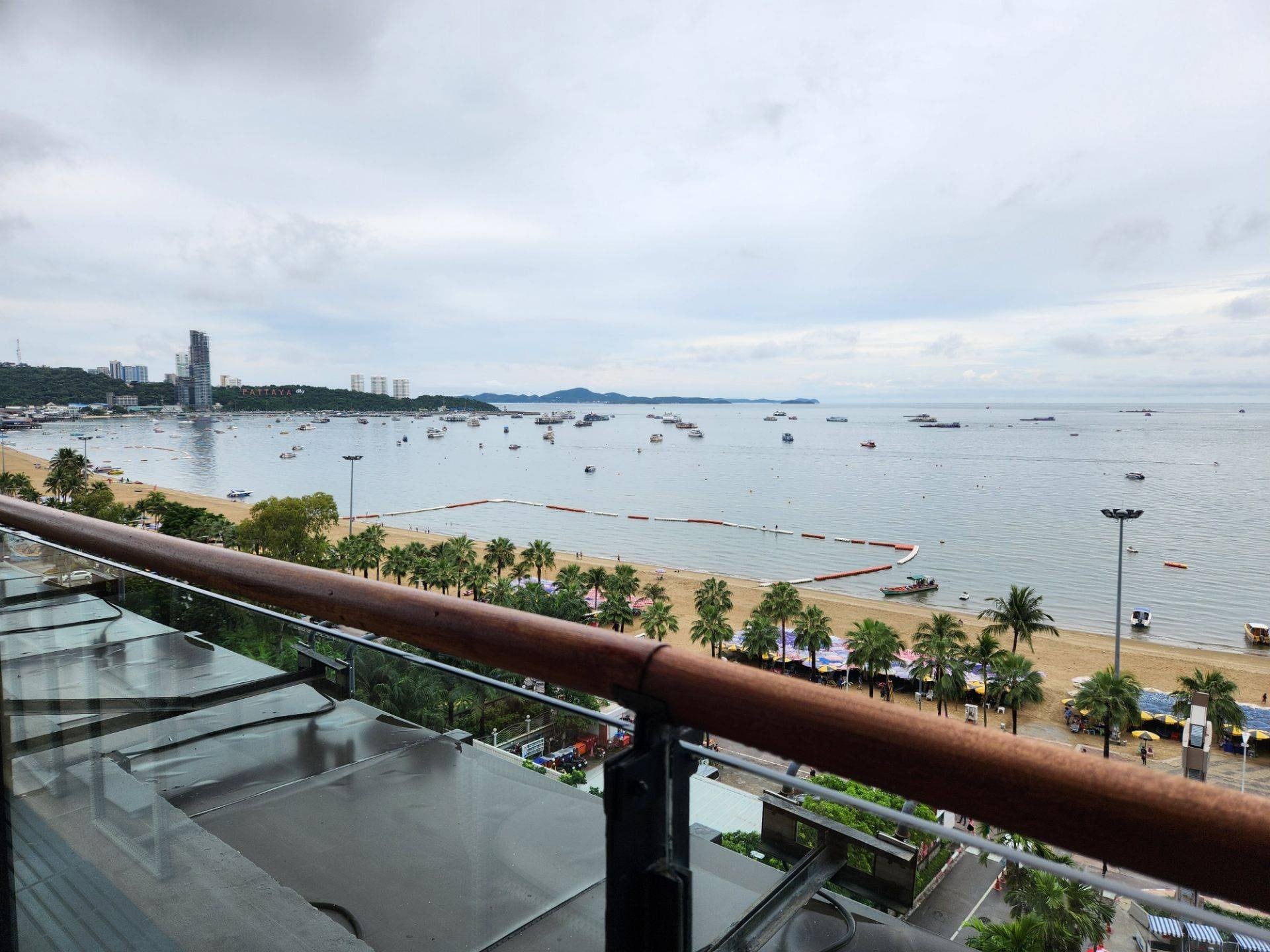 รูป Edge, Hilton Pattaya Hilton Pattaya Hotel