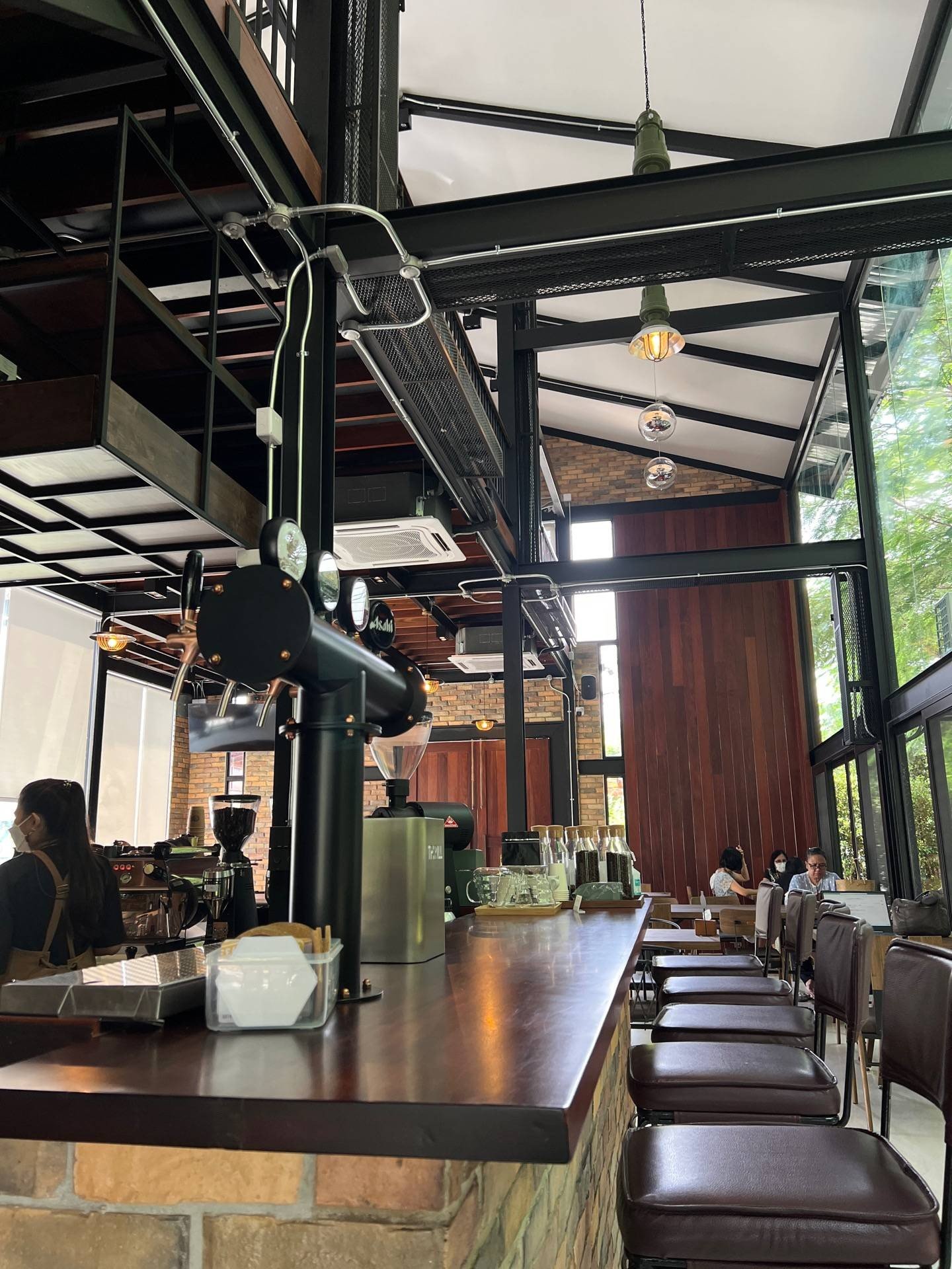 รูป 360 Hours Cafe & Bar