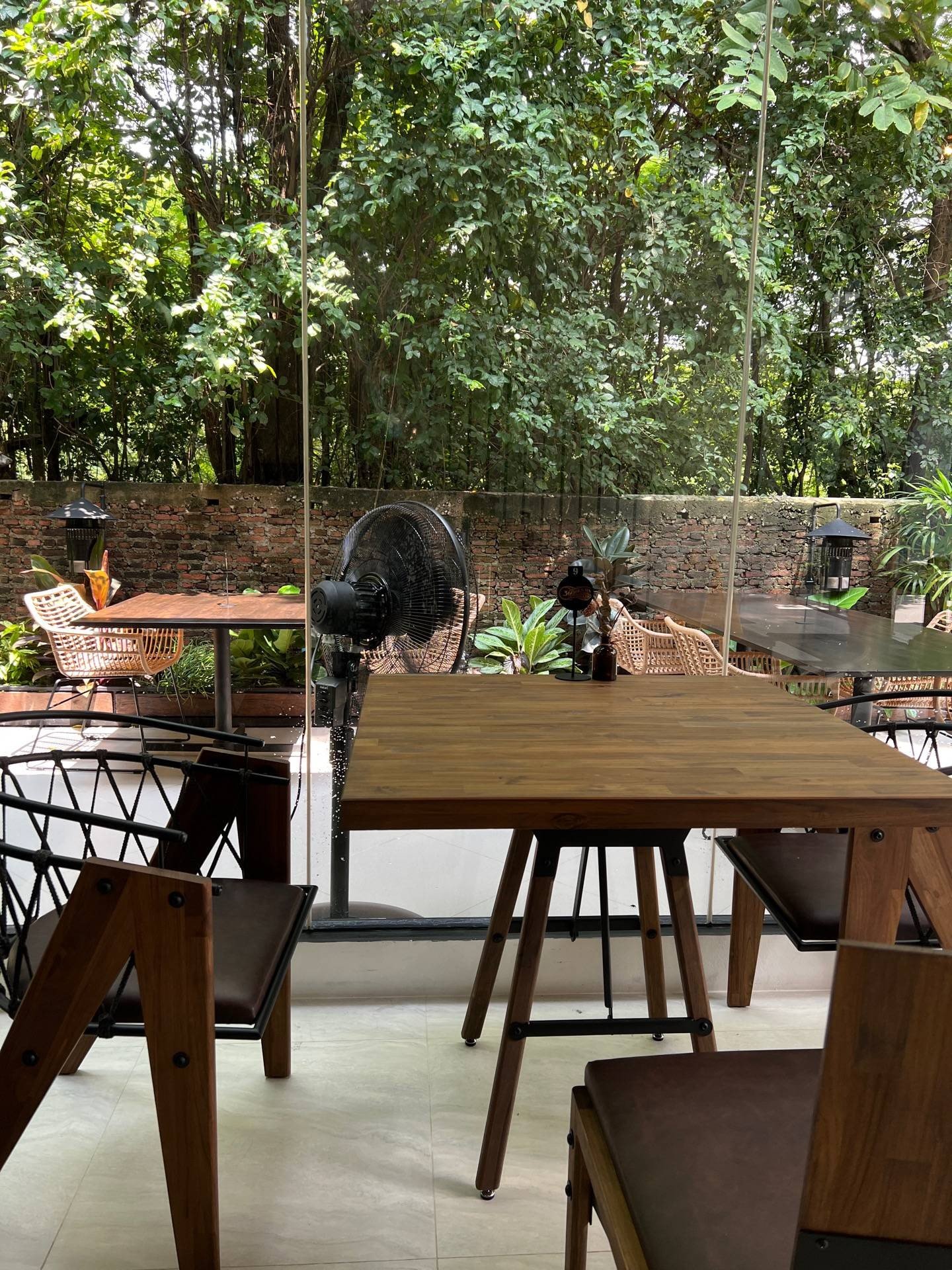 รูป 360 Hours Cafe & Bar