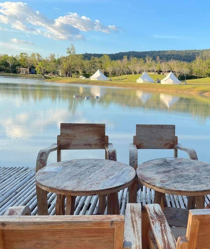 รีวิว Esc base camp เขาใหญ่ ปราจีนบุรี - แวะมาถ่ายภาพนั่งดื่มอะไรเบาๆก็ได้ค่ะ