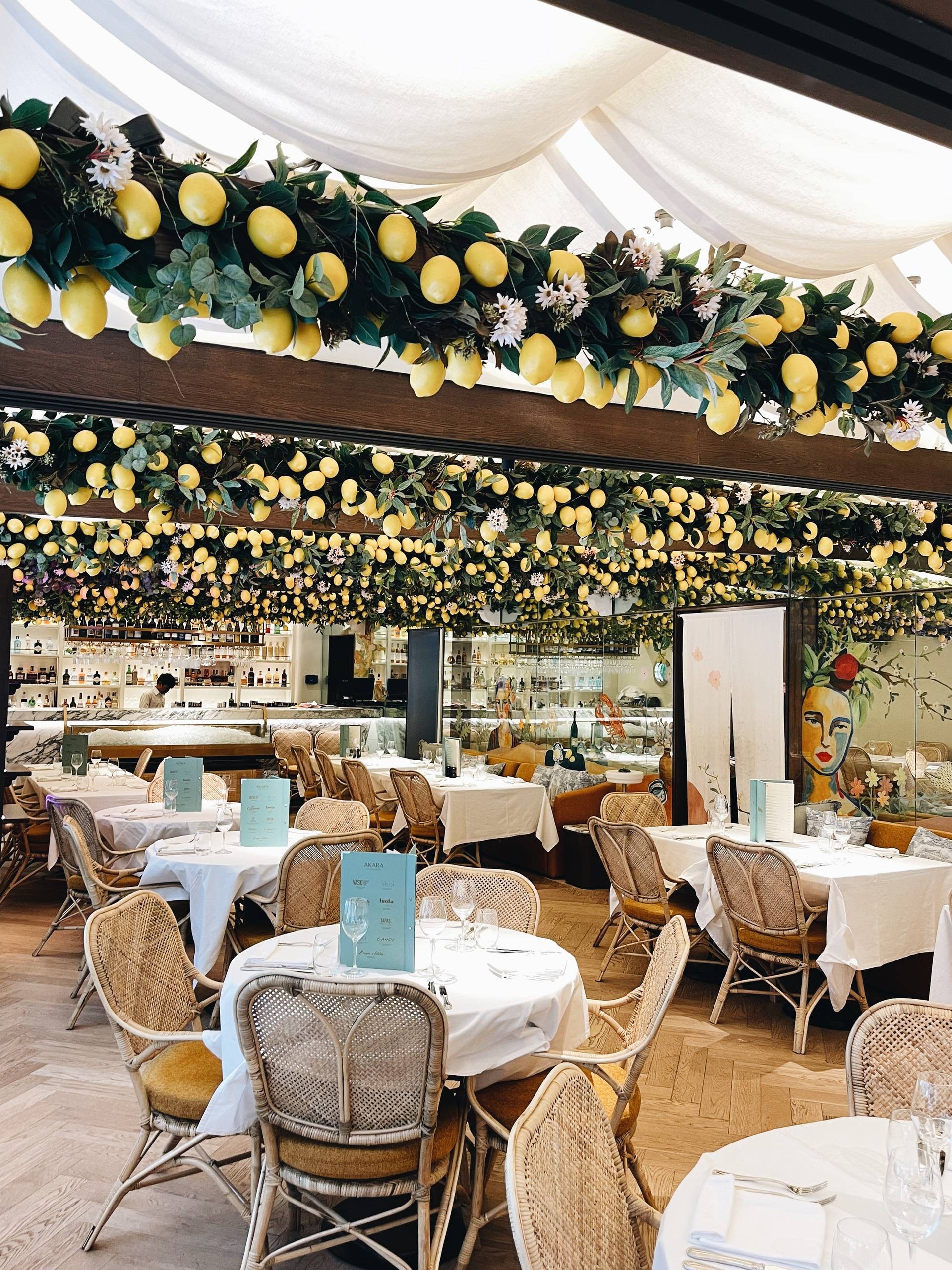 รูป Isola by Signor Sassi