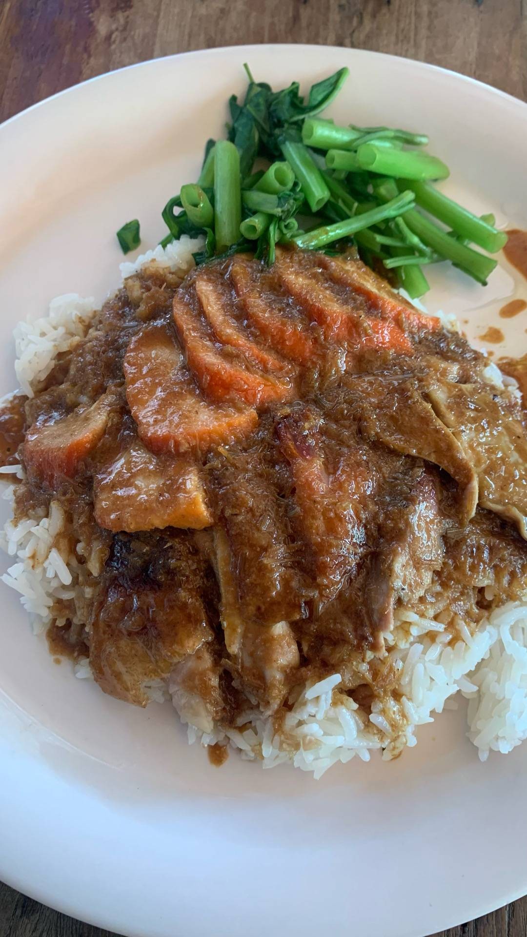 รีวิว 995 Roasted Duck เกาะเต่า - ก๋วยเตี๋ยวอร่อยสมราคา คนเยอะ อาหารเยอะ