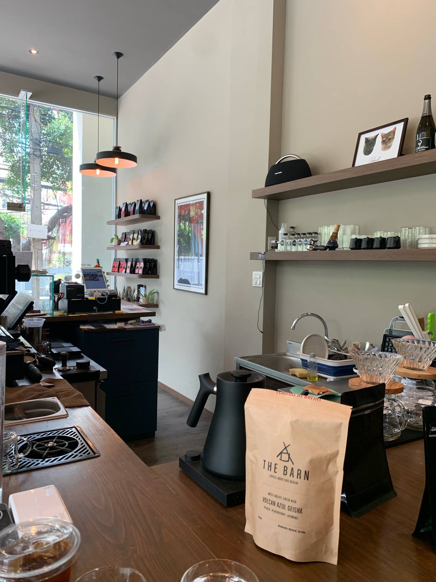 รูป Smokey Cat Coffee Roaster สวนพลู