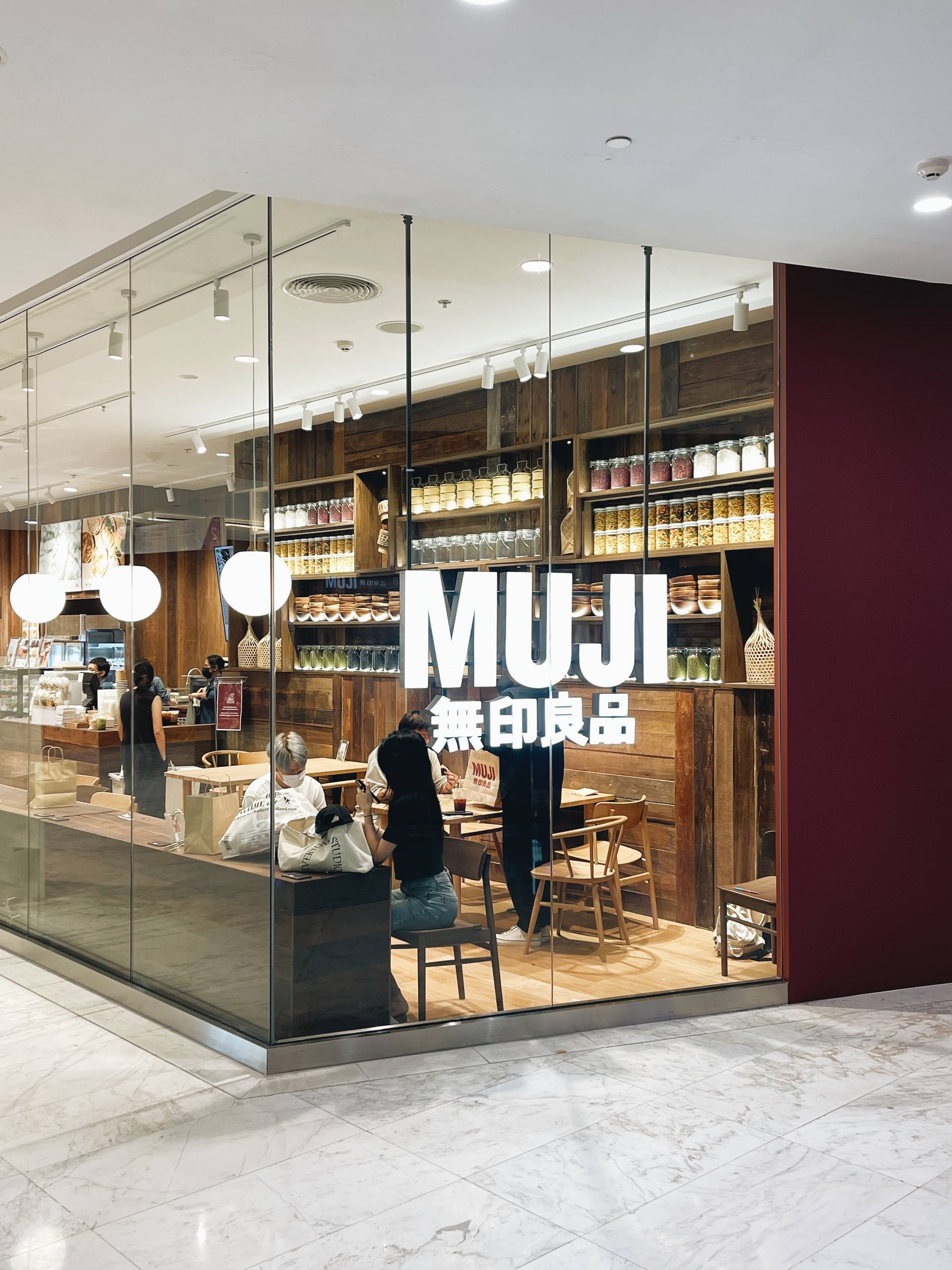 รีวิว MUJI The EmQuartier - MUJI The EmQuartier เปิดวันนี้ 29 กันยายน วันแรก - Wongnai
