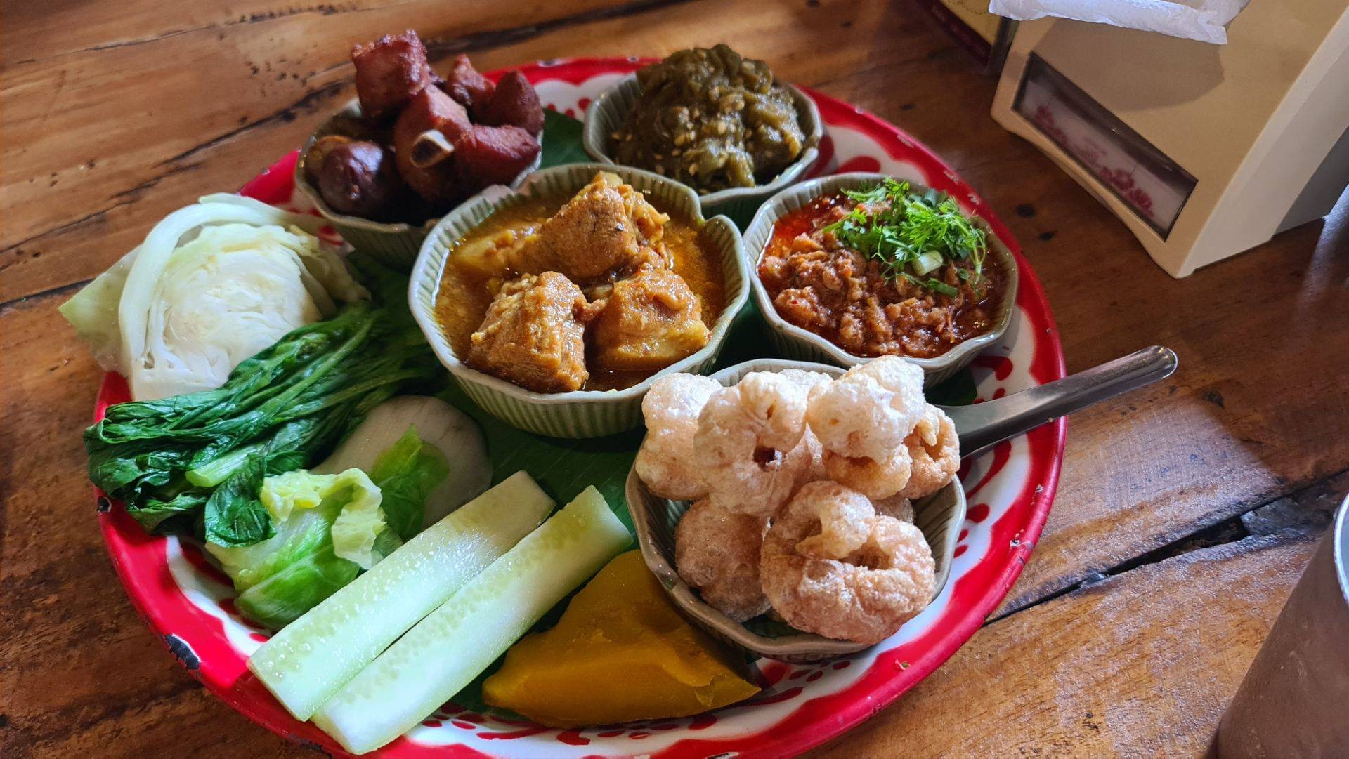 รีวิว เฮือนม่วนใจ๋ Huan Muan Jai - อร่อย มาตรฐาน อีกตัวเลือกถ้าเยือน ...