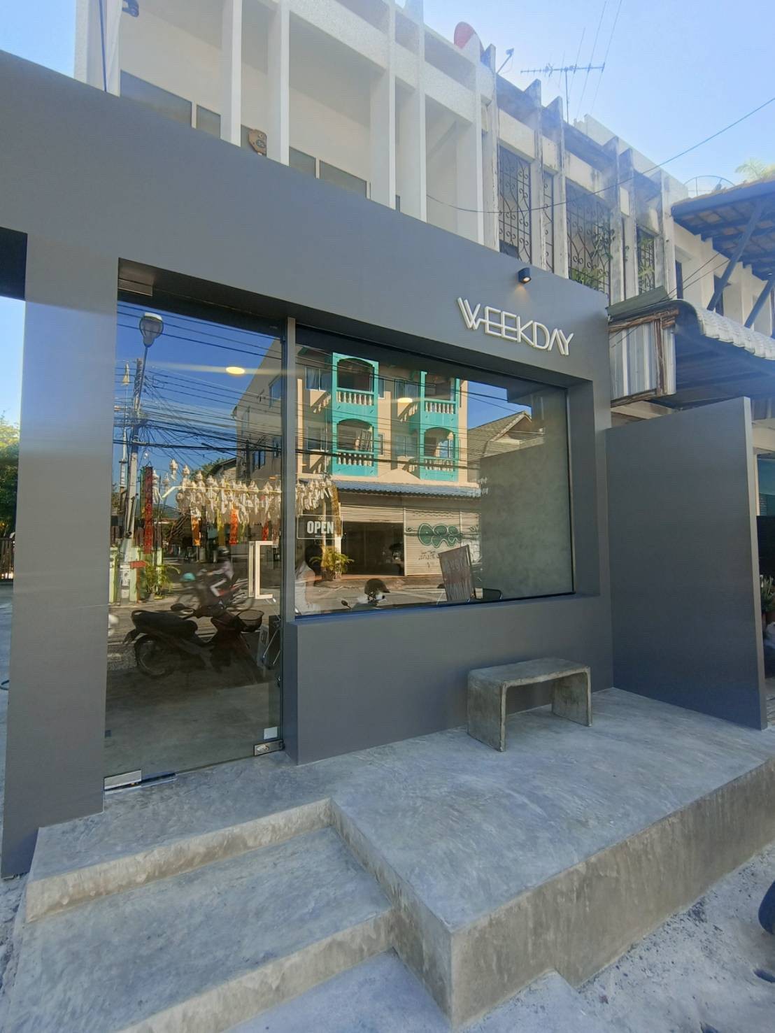 รีวิว WEEKDAY COFFEE - ร้านกาแฟเปิดใหม่ใจกลางเมือง