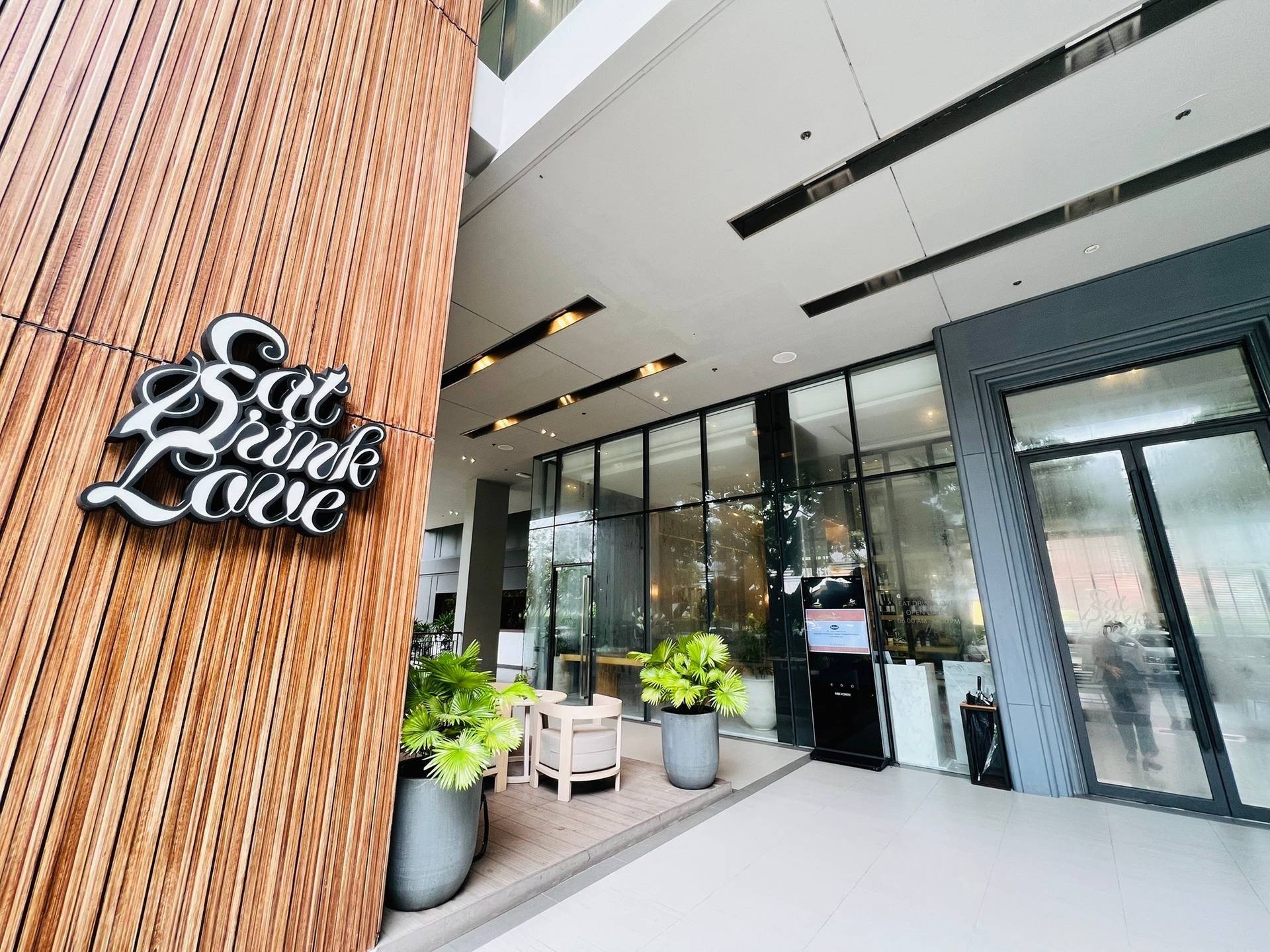 รูป Eat Drink Love Suvarnabhumi