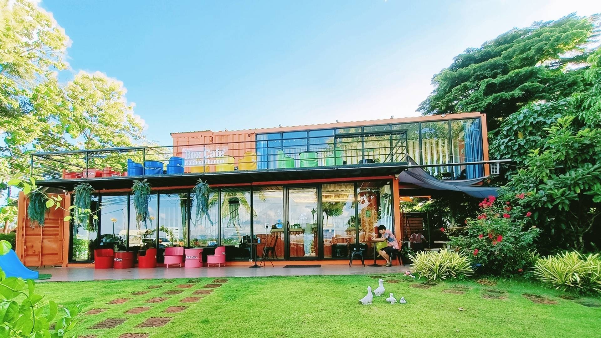 [รีวิว] ร้าน Box Cafe’ | เมนูแนะนำ รูปภาพ ราคา