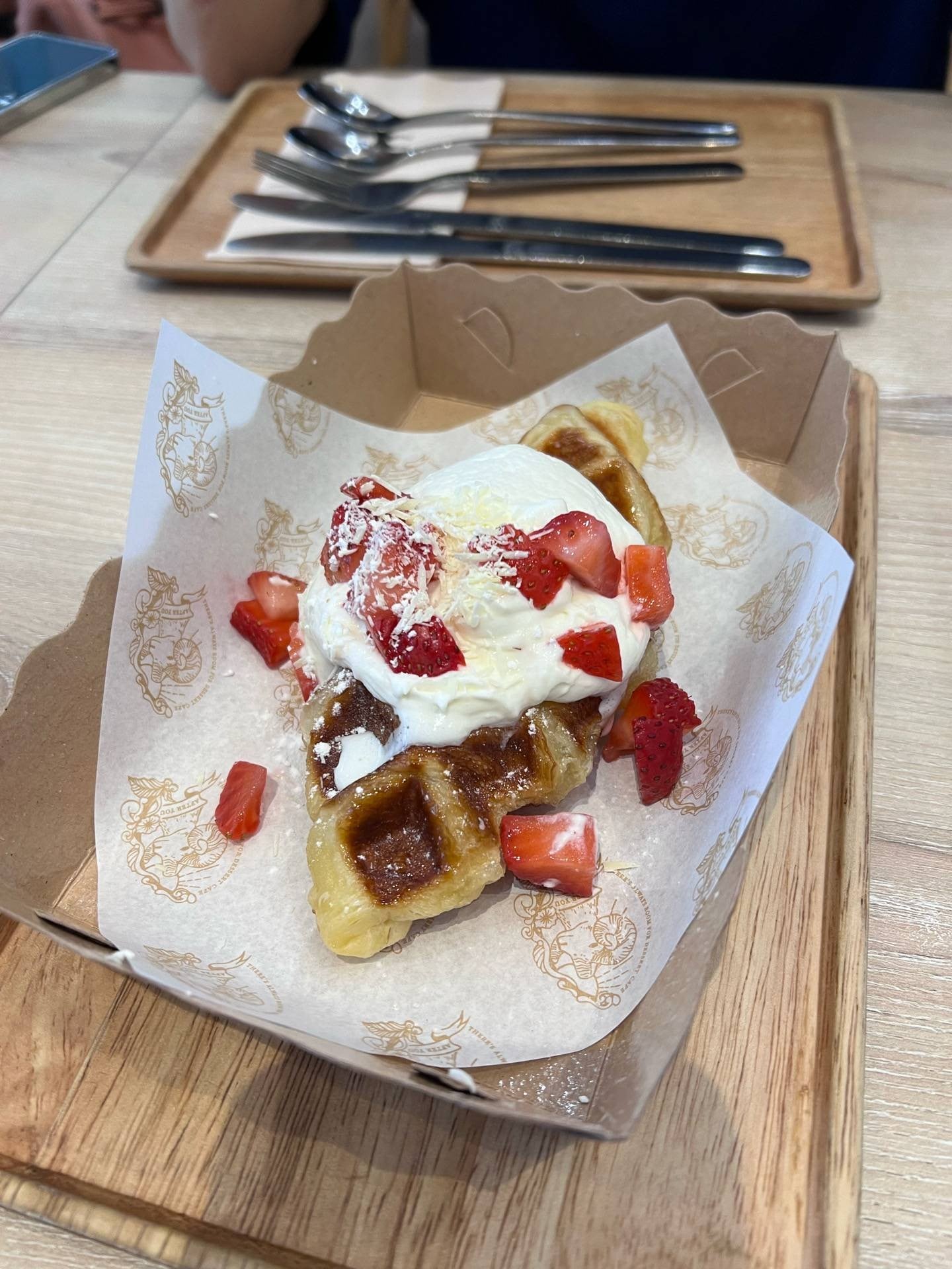 รีวิว After You Dessert Cafe Mega Bangna - The best croffle still