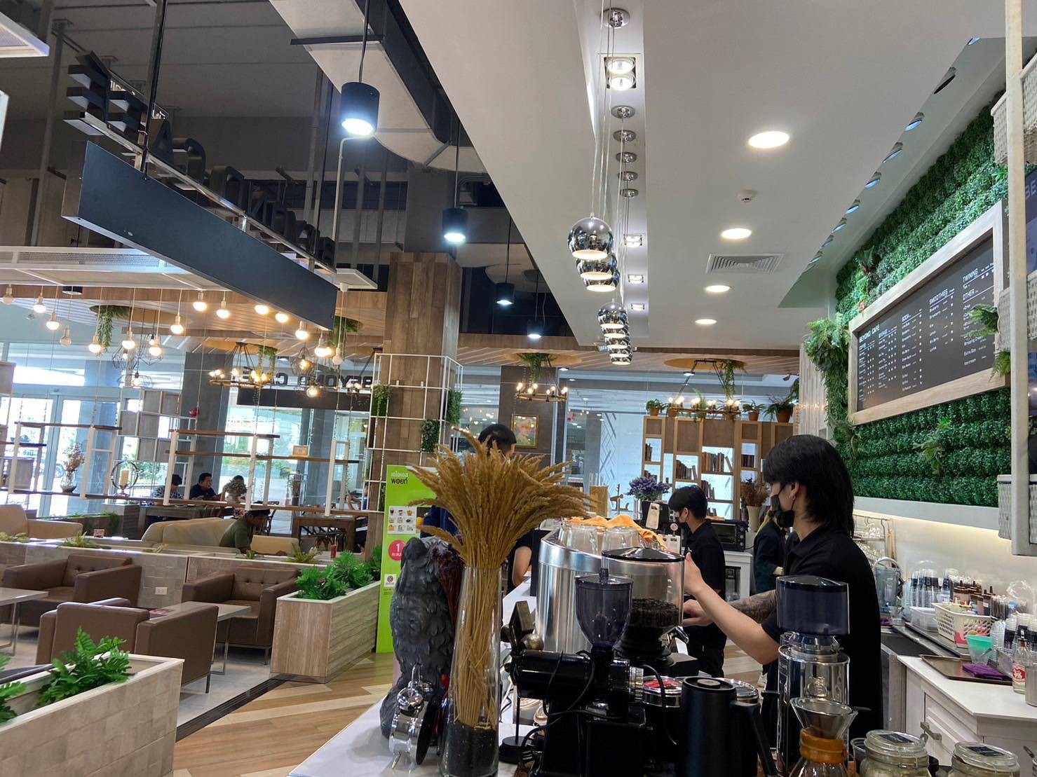รีวิว BEYOND CAFE (บียอนด์ คาเฟ่ กาแฟ เค้ก) สาขาบุญถาวร - ร้านกาแฟชิวๆ ...