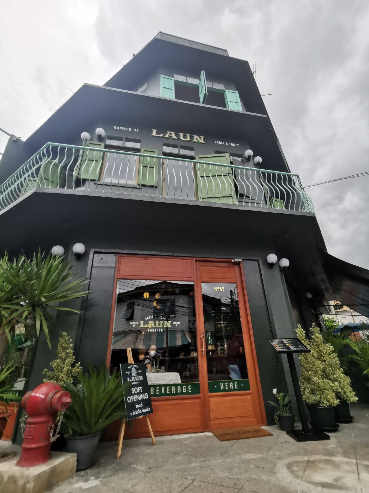 รีวิว LAUN - เป็นร้านเล็กไปน่ารักบรรยากาศอบอุ่น เจ้าของร้านอัธยาศัยดี ...