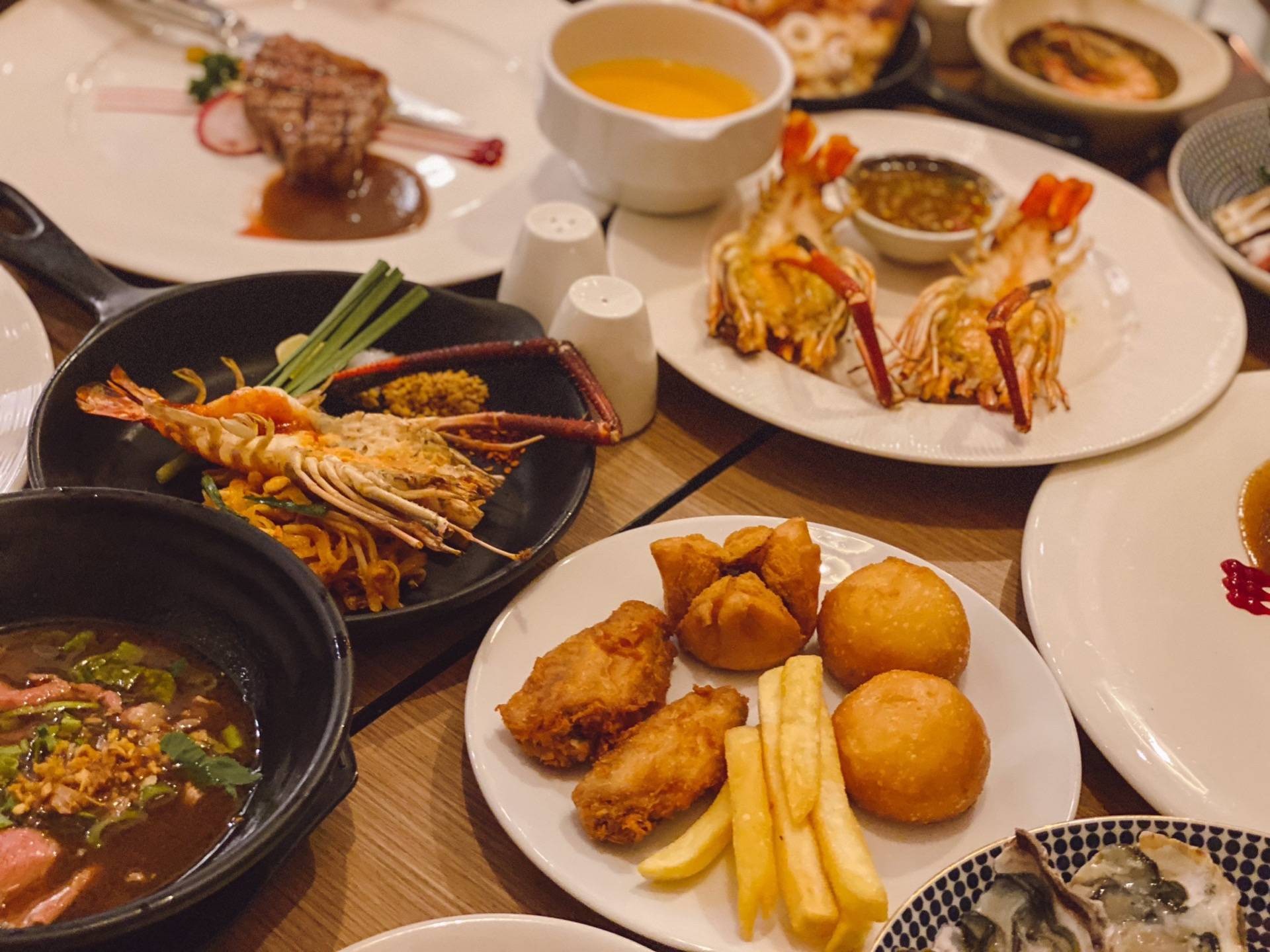 รูป BANGKOK BALCONY Baiyoke Sky Hotel ชั้น 81