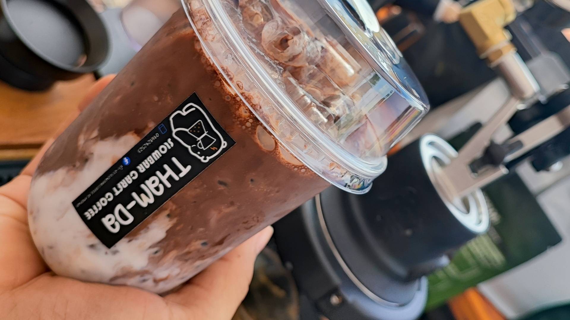 ทำ-ดา กาแฟ - coffee - Slowbar สาขาอัมพวา - สั่งอาหารเดลิเวอรี | Wongnai x LINE MAN