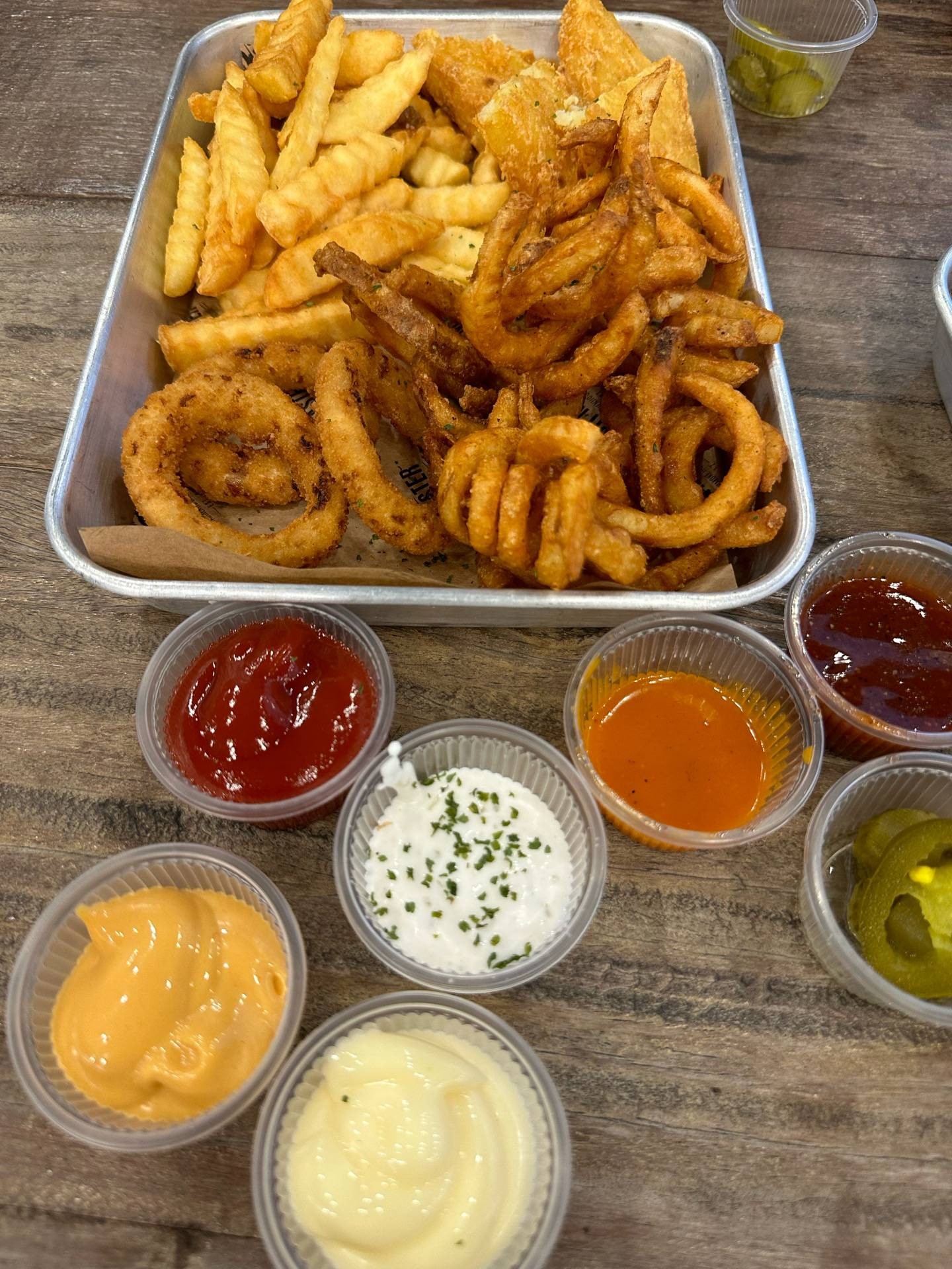 Mix fries platter ร้าน The Pit Master นนทบุรี