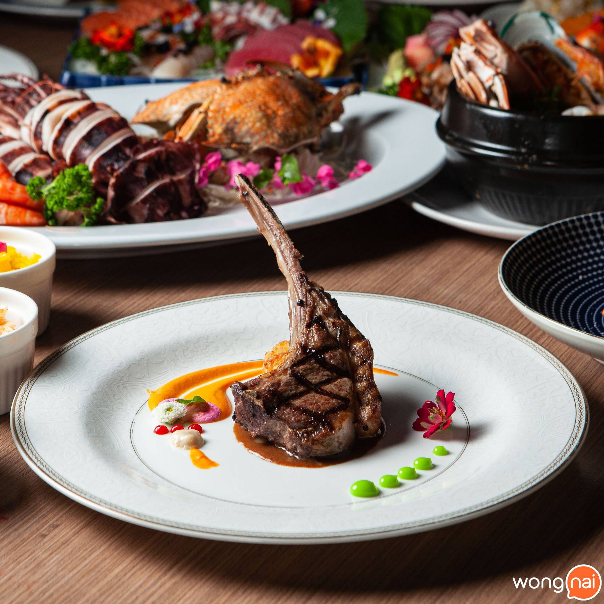 รูป CRYSTAL GRILL Baiyoke Sky Hotel