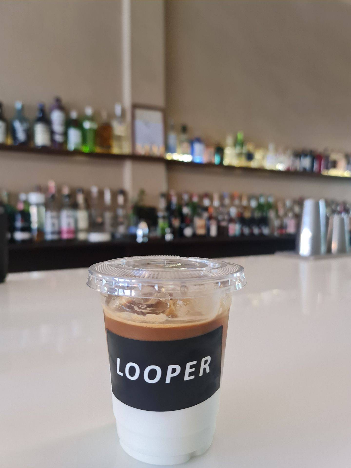 รีวิว Looper & Co. - ร้านกาแฟ บรรยากาศสบายๆ