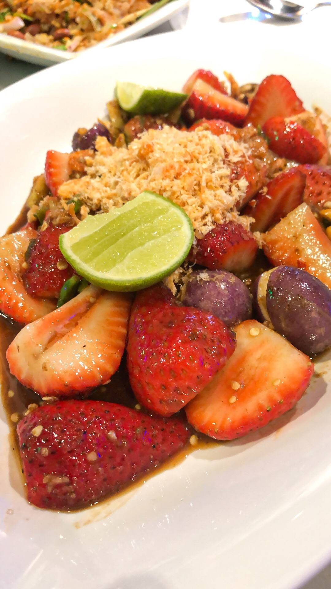 รีวิว Phed Phed Hey! (Thai taste Mahanakhon Cube) มหานคร คิวบ์ - รัก ...