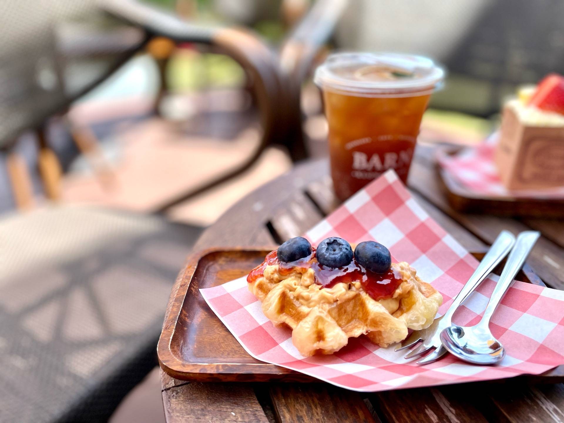 🧇 Peanut Butter & Jam Croffle. (ราคา 90 บาท) ร้าน BARN KlongSuan - Wongnai