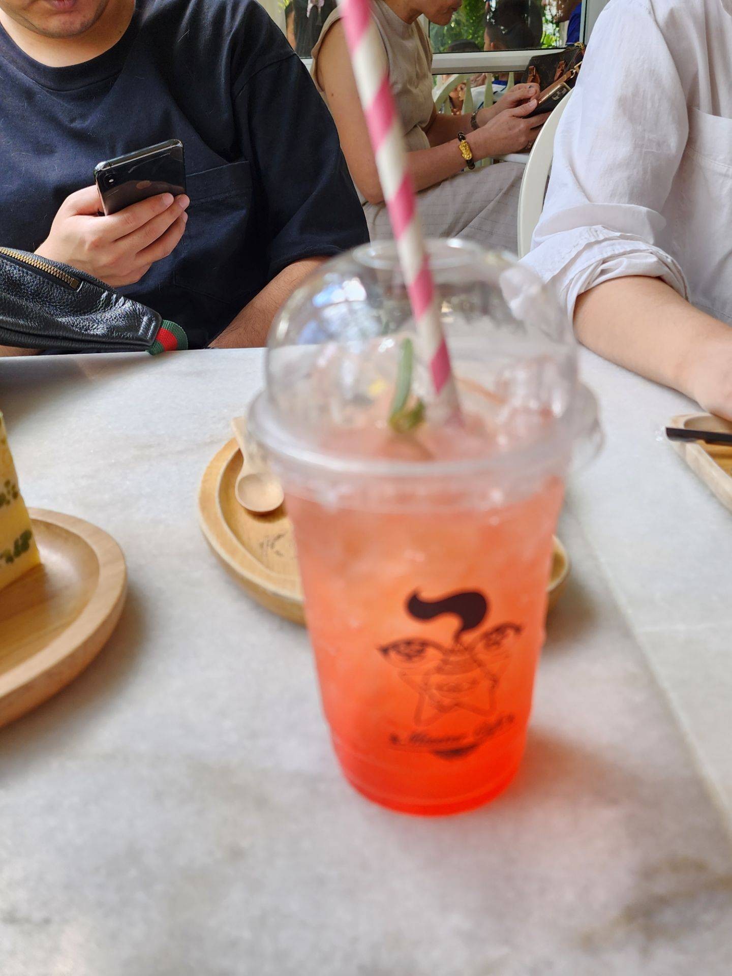 strawberry soda ร้าน Misstar Cafe by Davika