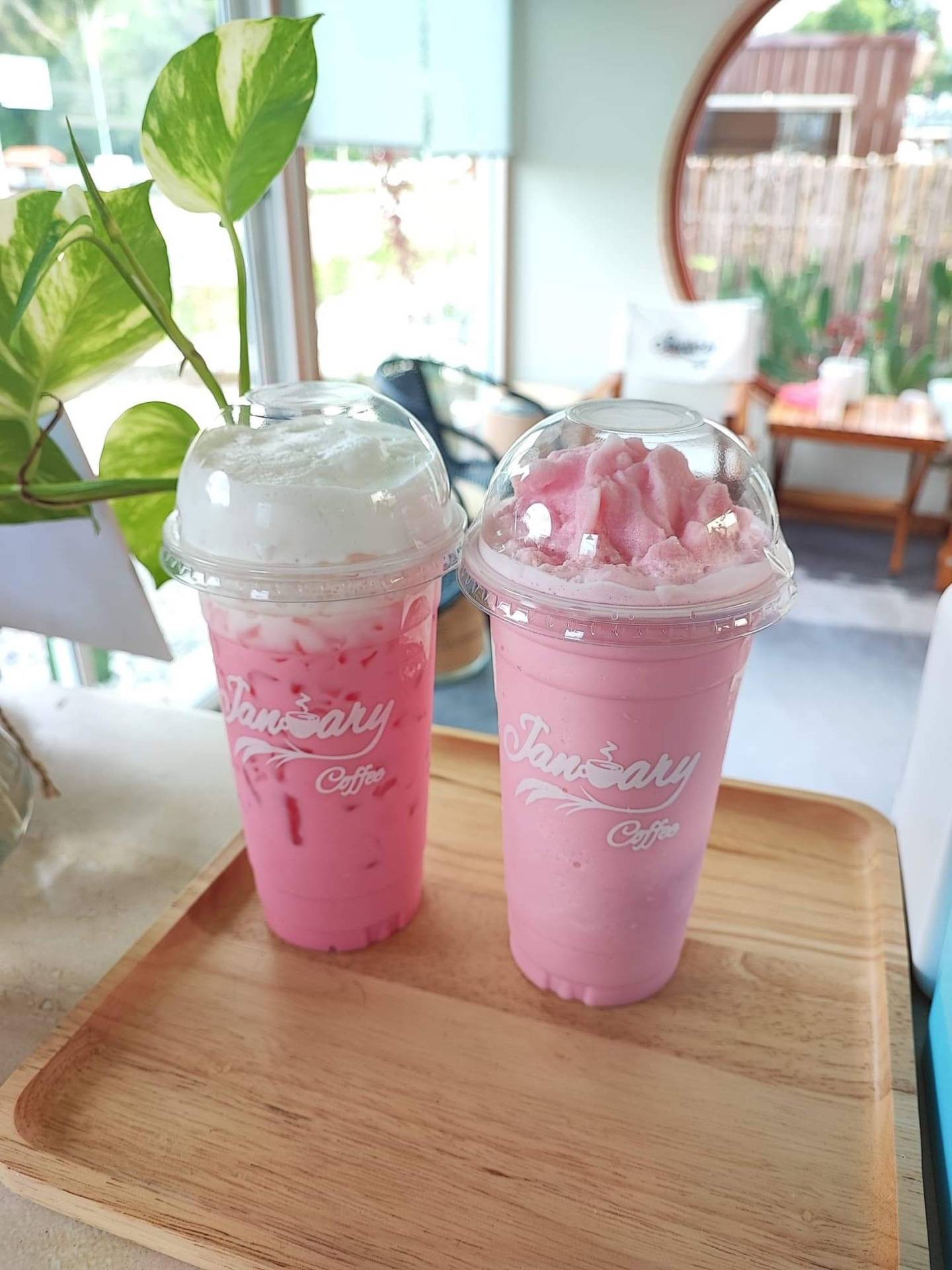รีวิว January Coffee 1 - อยากกินนมชมพูหอม ต้องที่นี่เลย #JanuaryCoffee